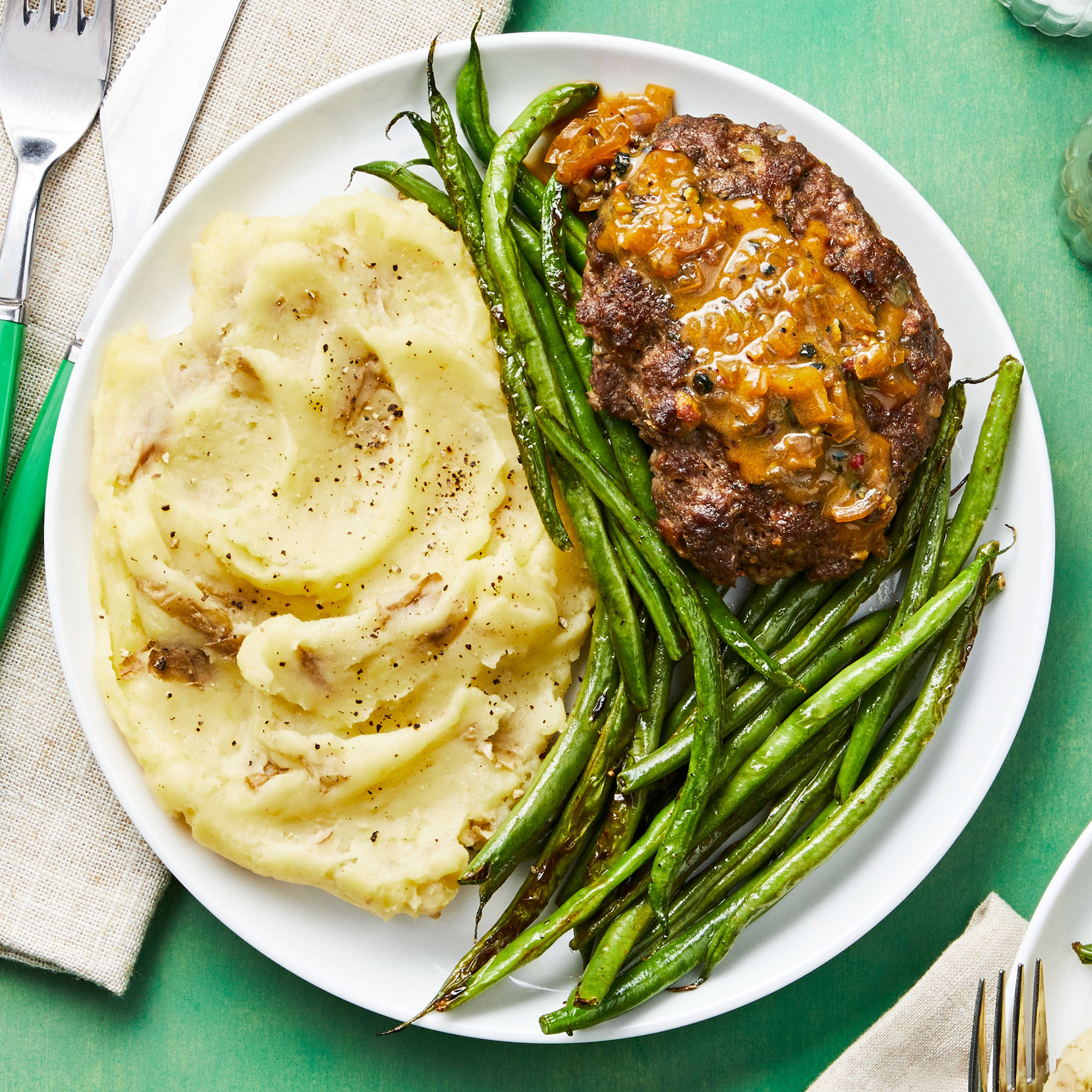 Tasty Meatloaf Recipes for the Entire Family | HelloFresh