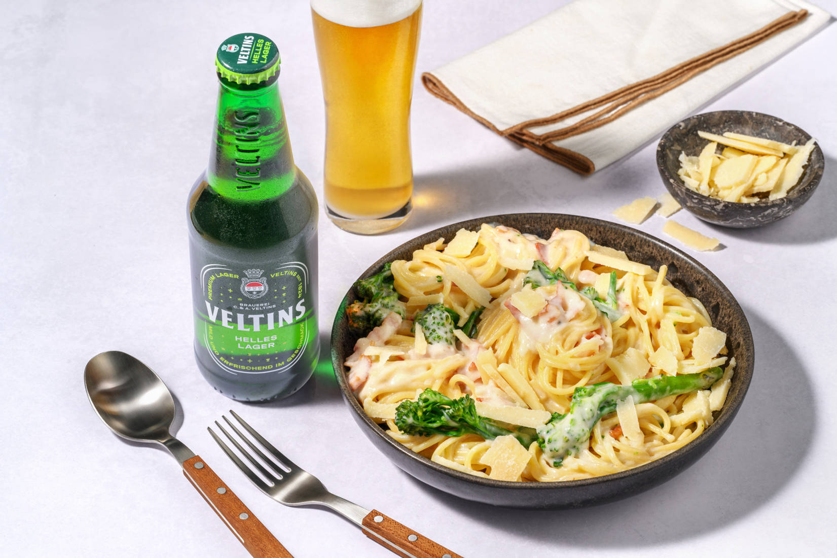 Spaghetti nach Carbonara Art mit Bacon & Bimi · HelloFresh Datenbank