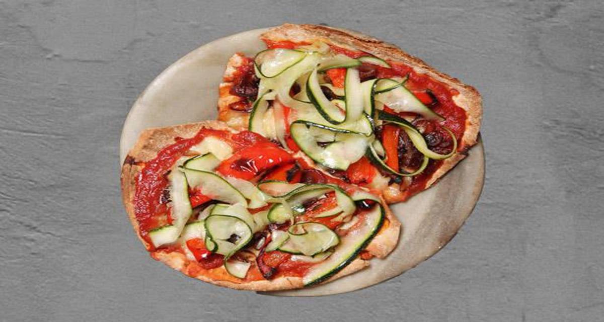Wholegrain Pitta Pizzas Recipe | HelloFresh