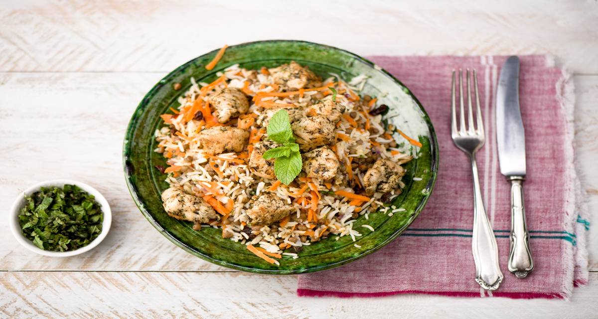 Family Za’atar Chicken with Rainbow Rice Salad Recipe | HelloFresh