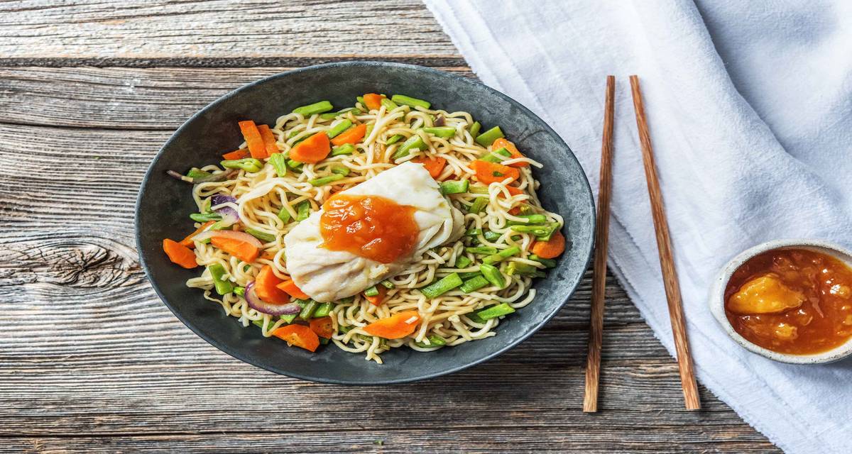 Schelvisfilet met noedels en zoete mangochutney Recept | HelloFresh