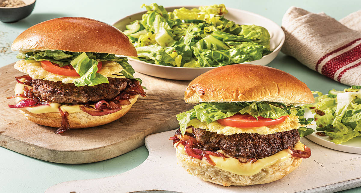 Italian Beef Burger with Crispy Cheddar Recipe | HelloFresh