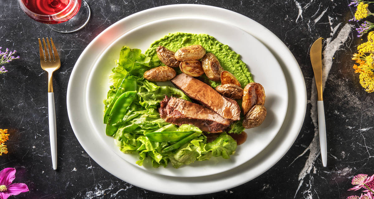 Kalfssukade met doperwtencrème Recept | HelloFresh