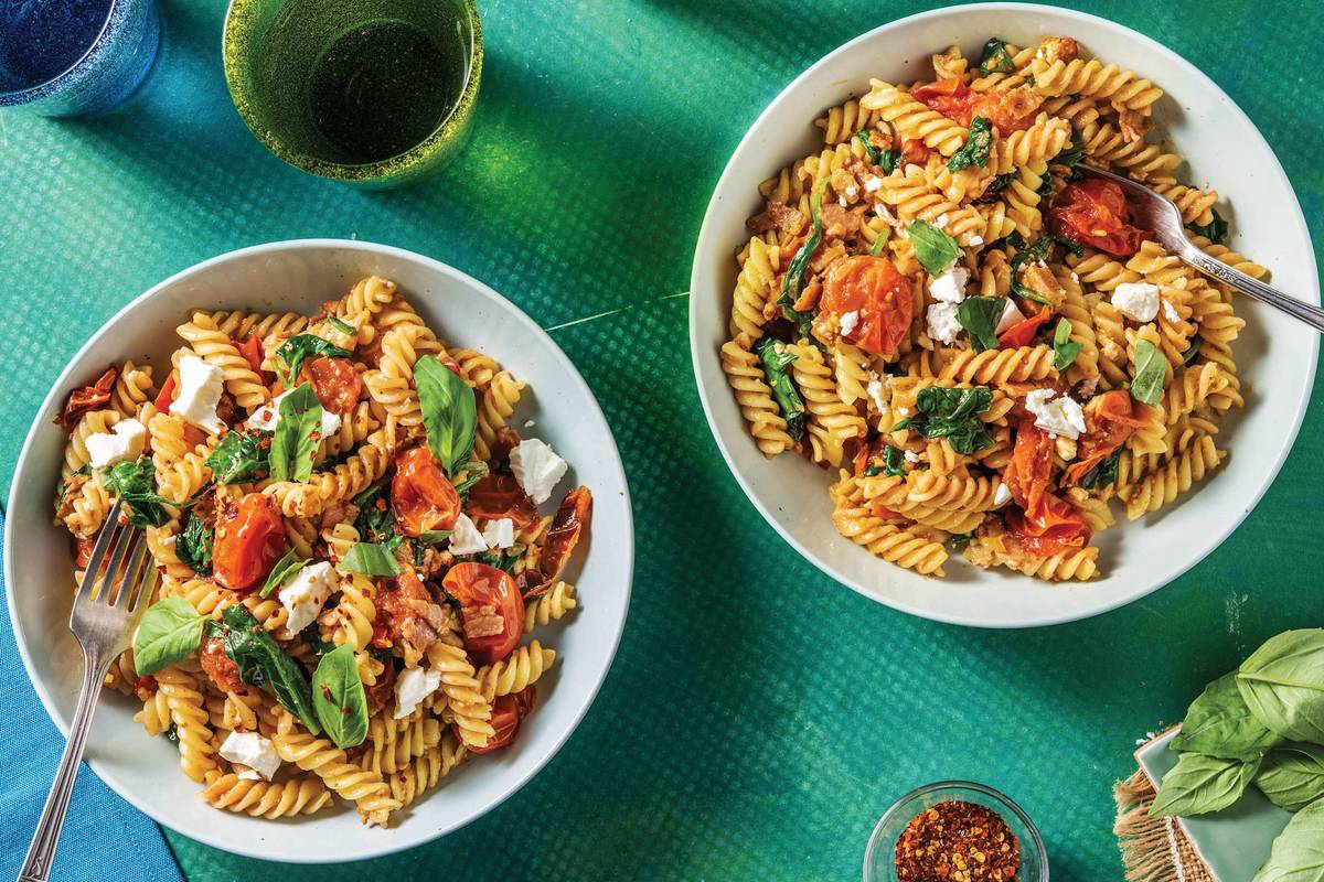 Bacon & Roasted Cherry Tomato Fusilli Recipe | HelloFresh