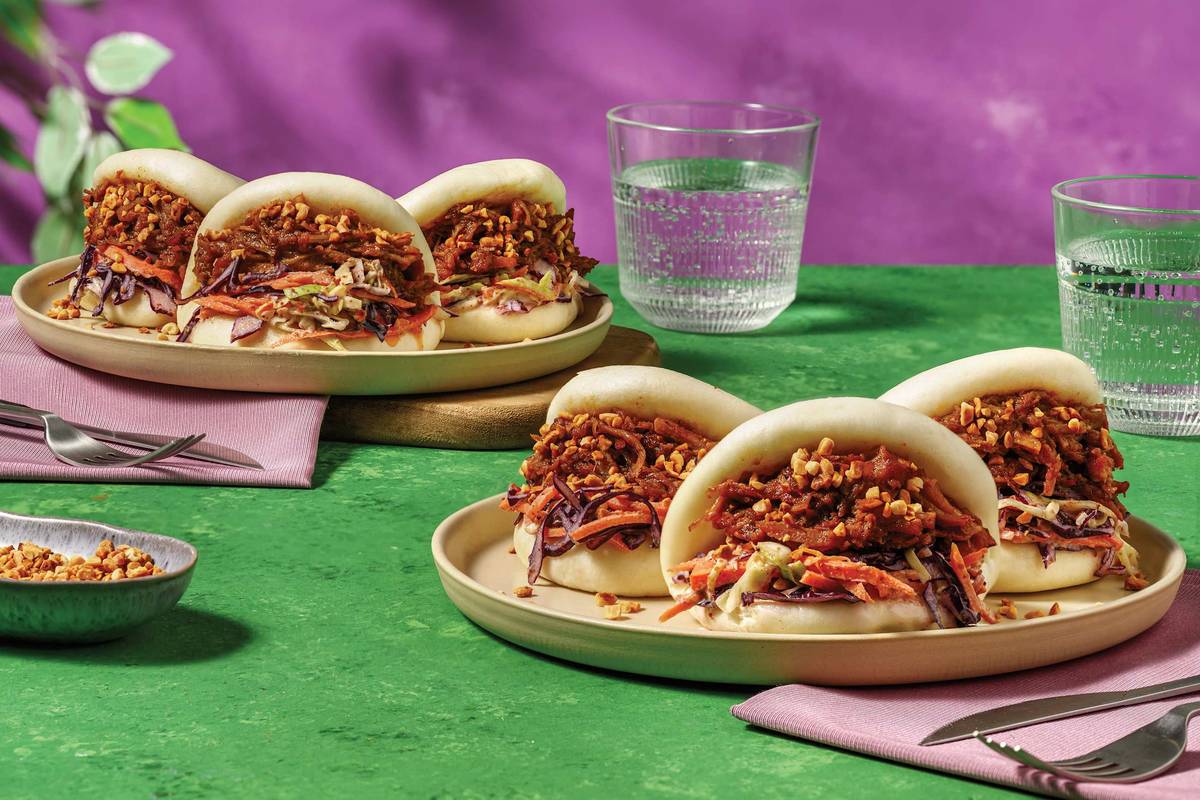 Hoisin Pulled Pork Bao Buns Recipe | HelloFresh