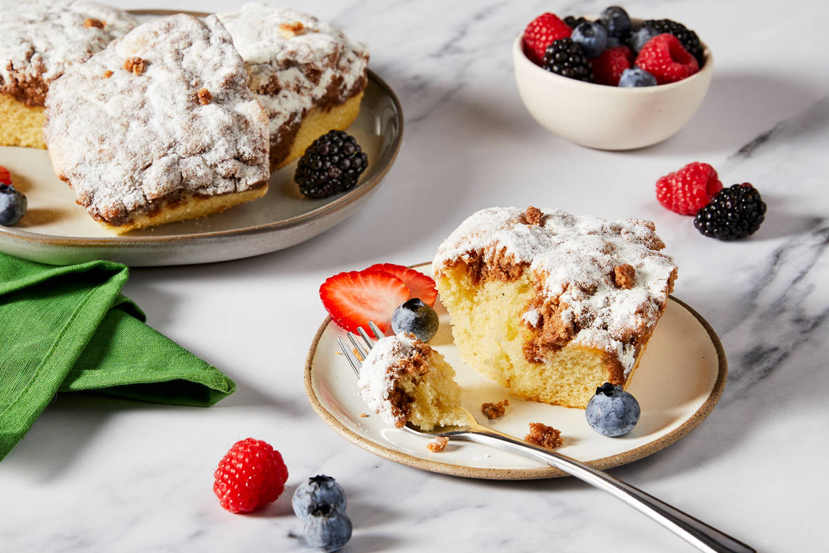 Cinnamon Crumb Cake Muffins Recipe | HelloFresh