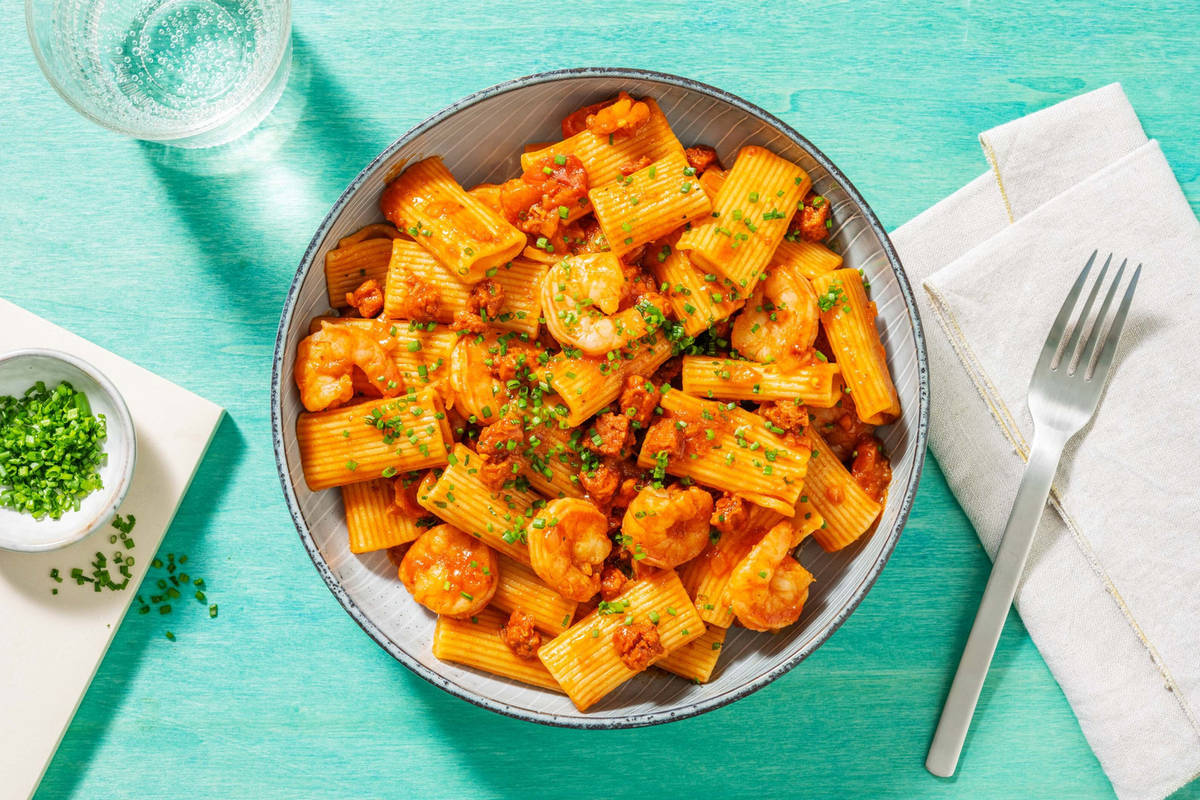 Shrimp and chorizo rigatoni Recept | HelloFresh