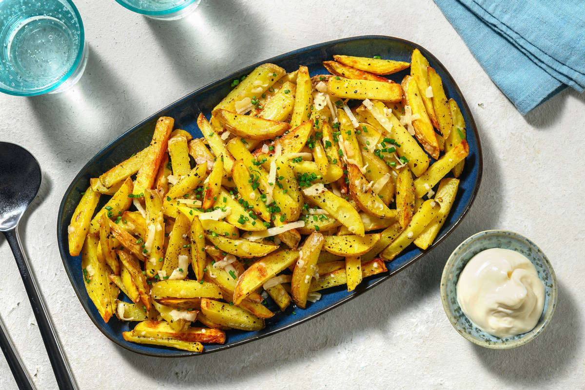 Truffel-friet met parmigiano reggiano Recept | HelloFresh