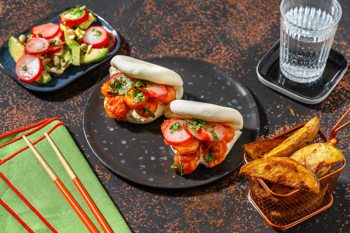 Red Thai Style Prawn Bao Buns Recipe | HelloFresh