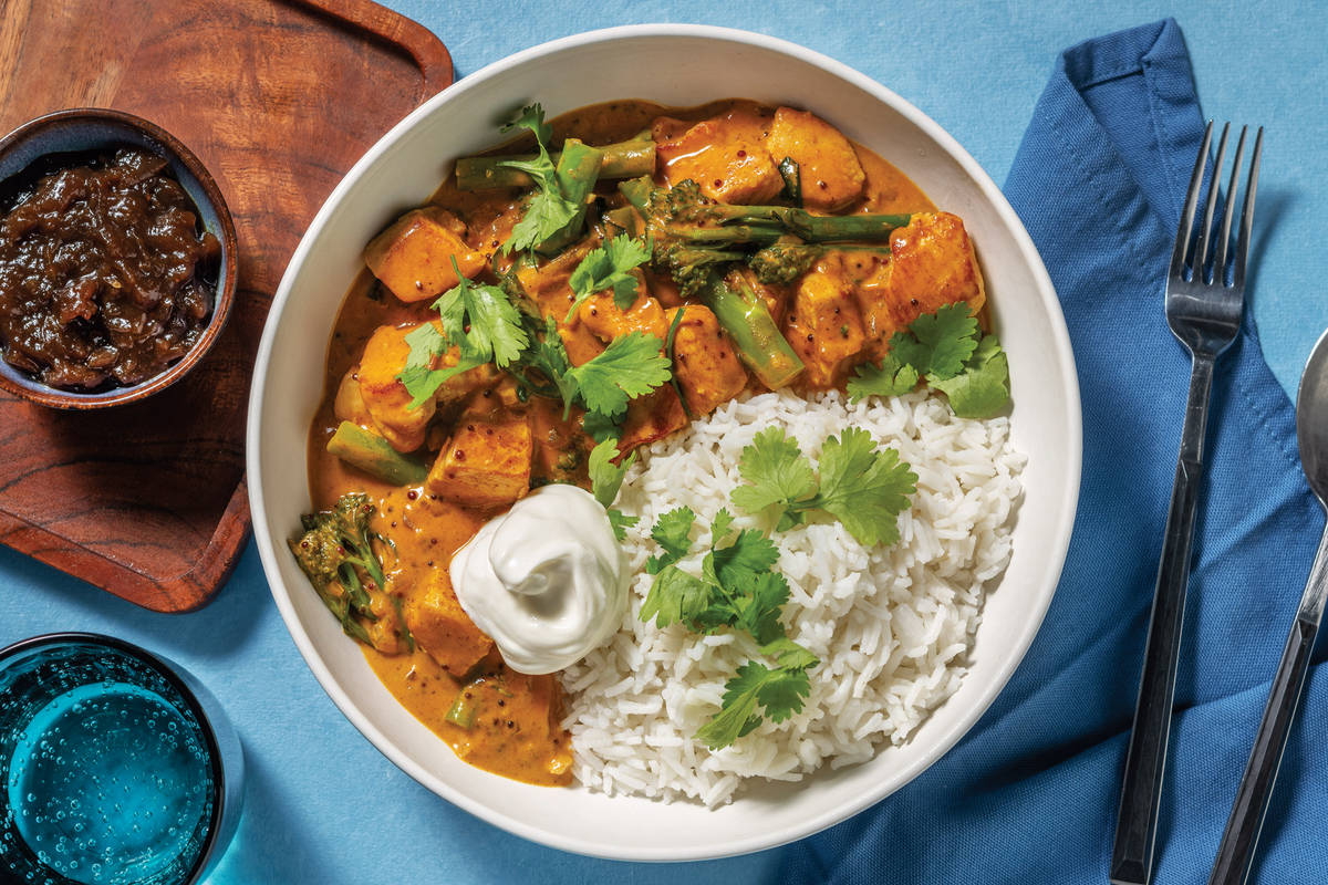 Chicken Korma Curry & Garlic Rice Recipe | HelloFresh