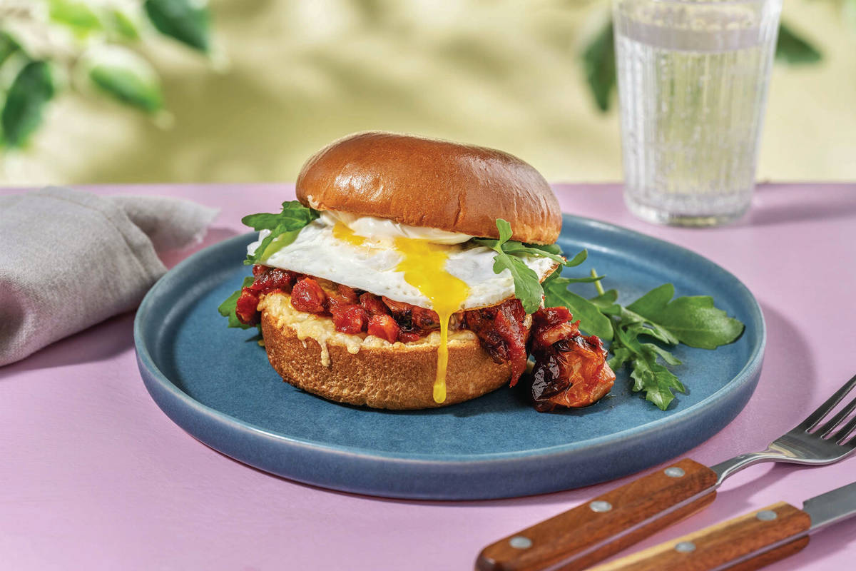 Egg & Bacon Jam Brunch Burger Recipe | HelloFresh