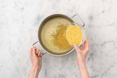 Orzo-Caesar-Salat mit Avocado und Tomate Rezept | HelloFresh