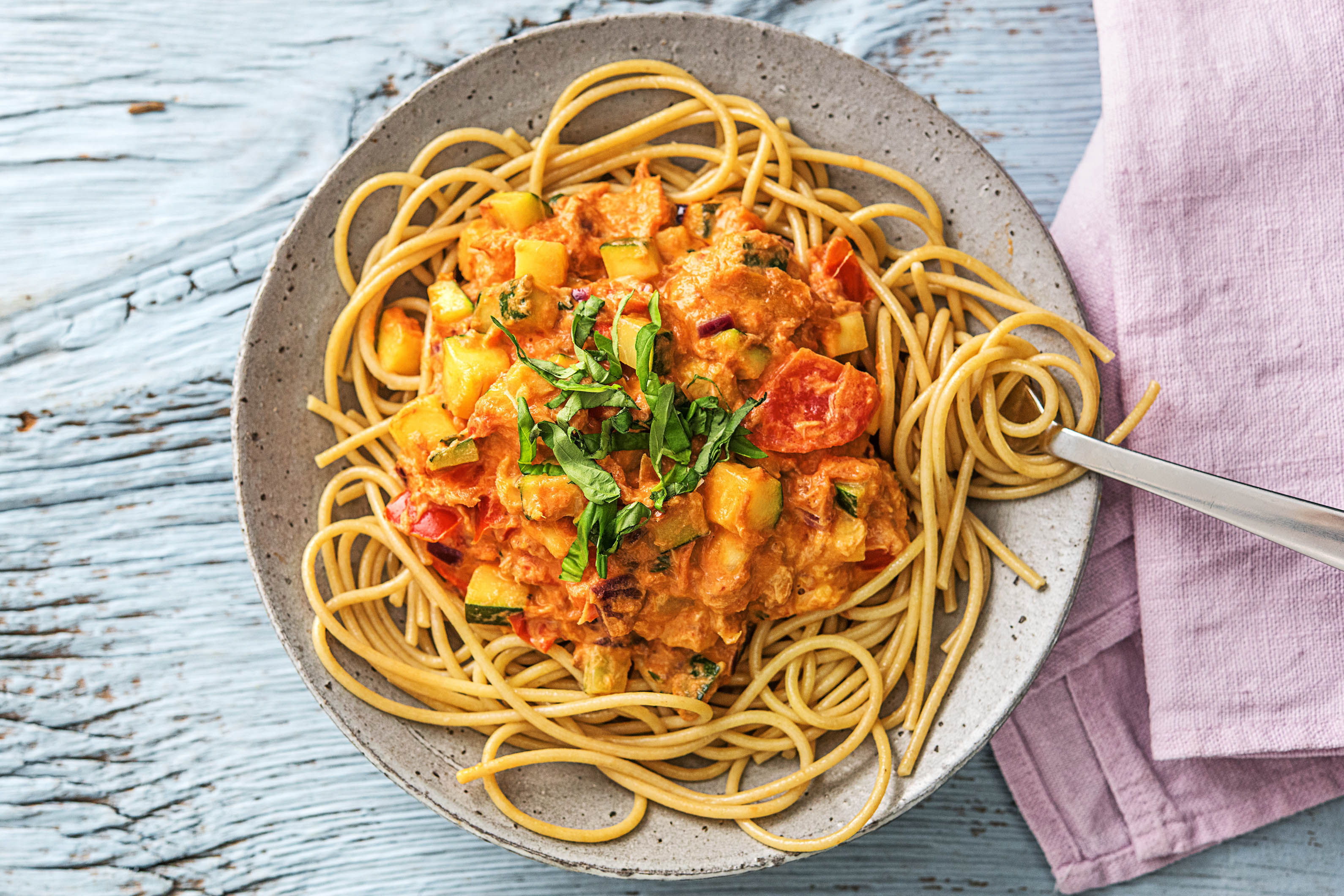 Spaghetti complets crémeux au maquereau Recette | HelloFresh