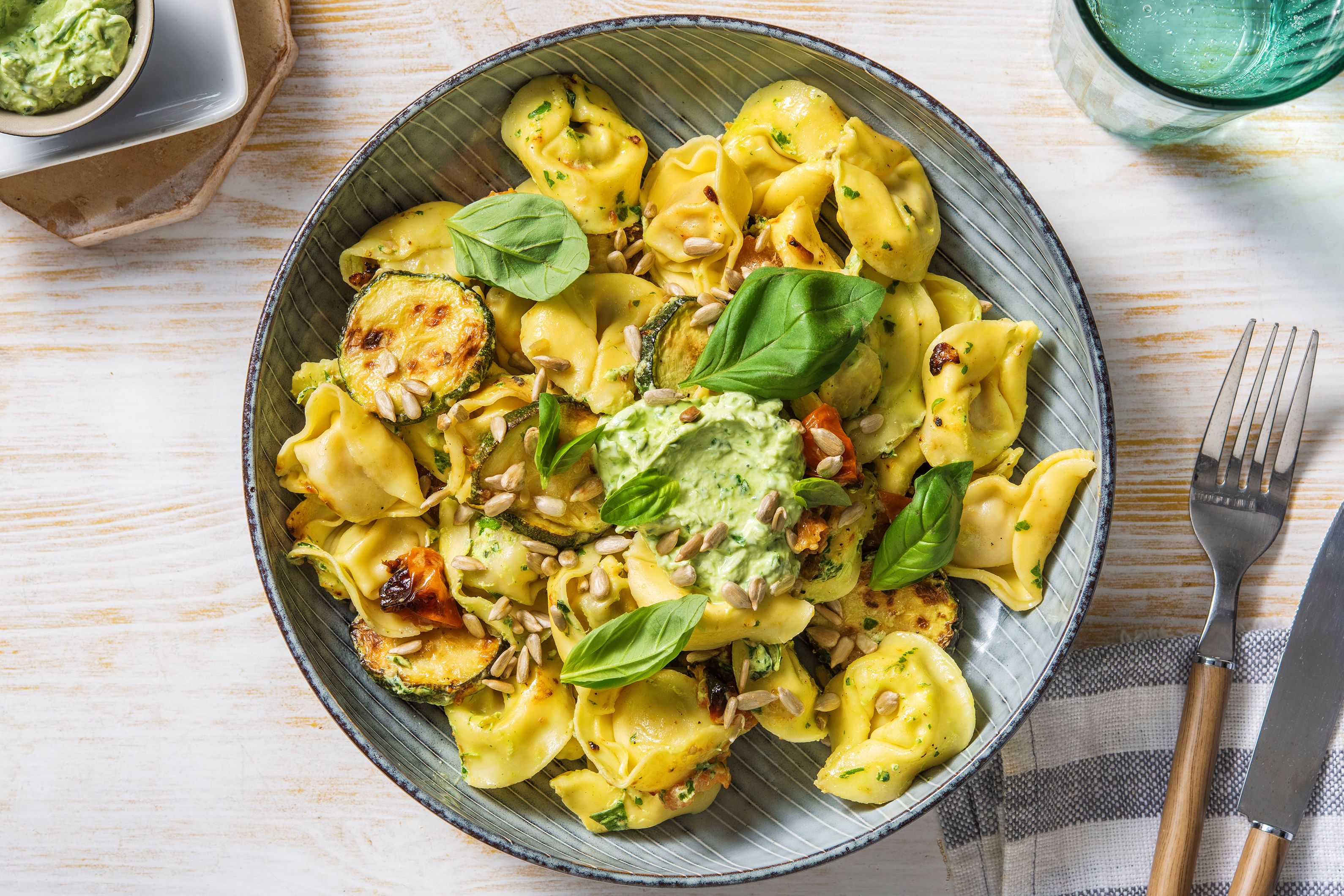 Tortellini mit Ricotta-Füllung Rezept | HelloFresh