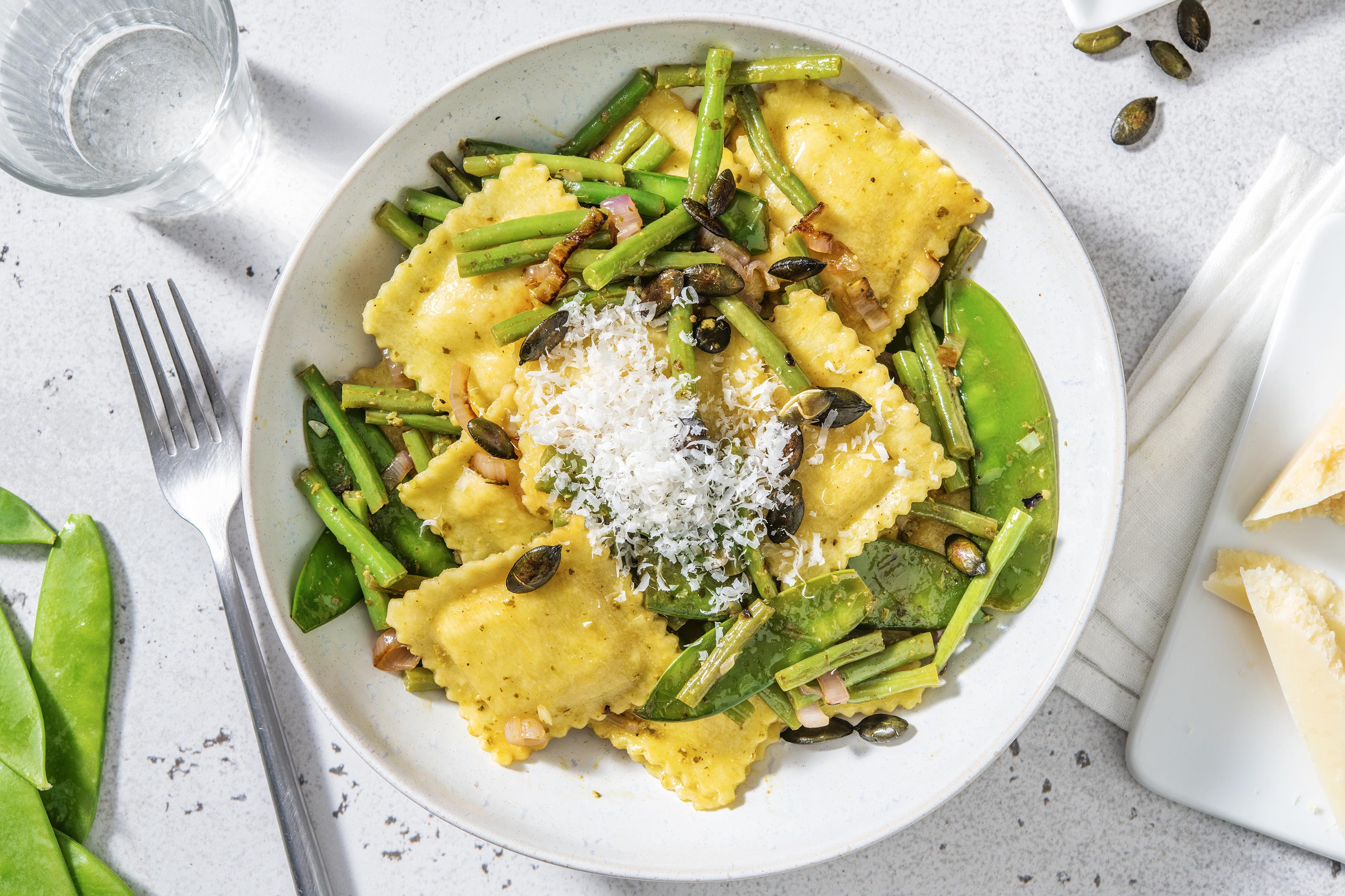 Ravioli gevuld met bloemkool en beurre noisette Recept | HelloFresh