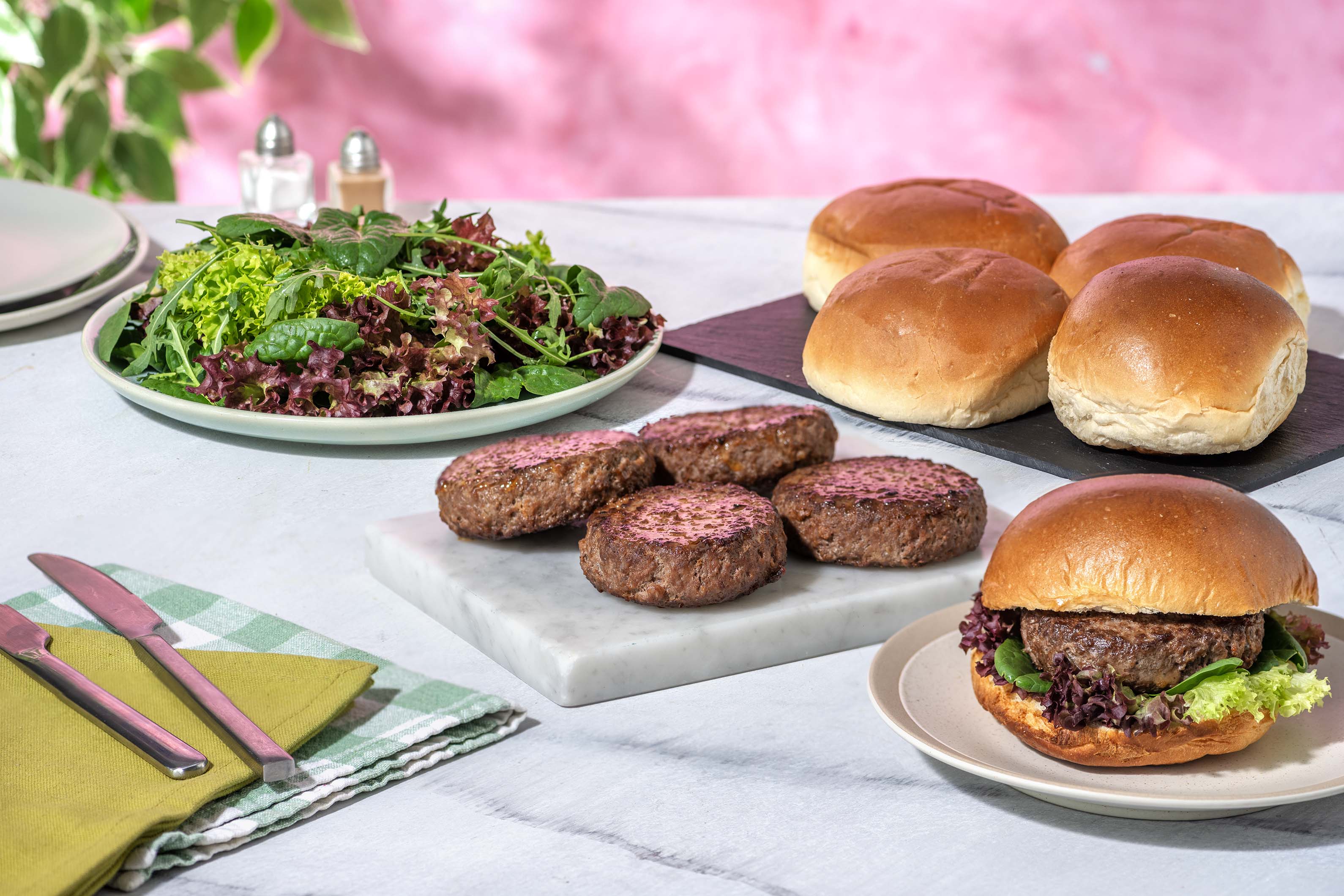 Klassieke burger Recept | HelloFresh