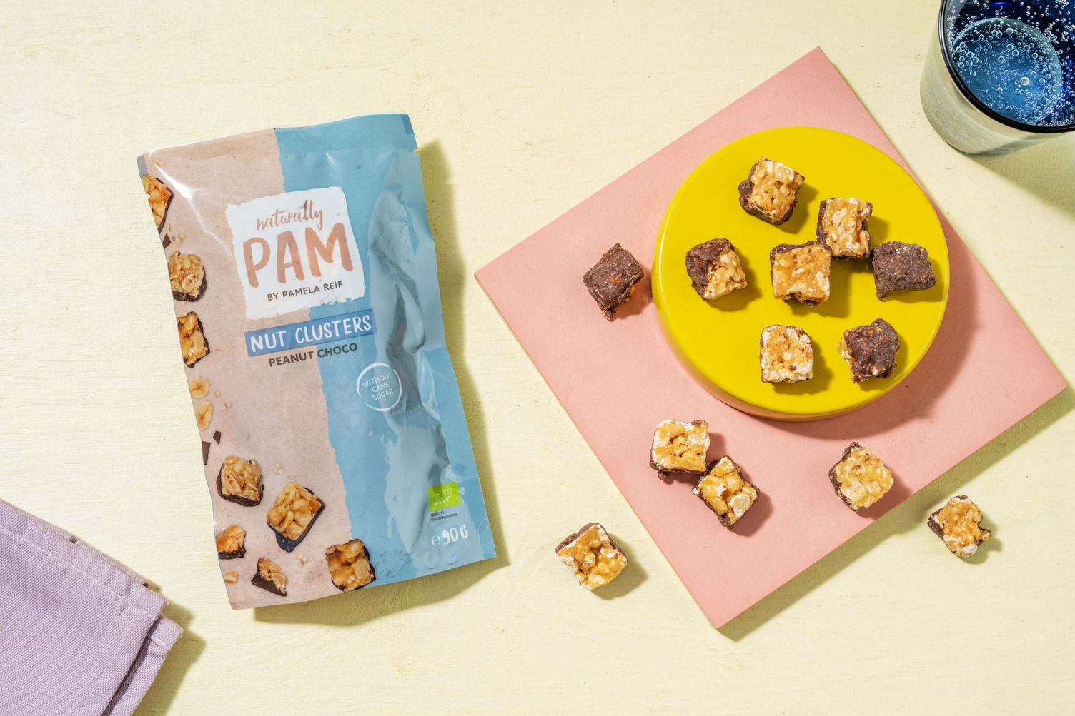 Naturally Pam Bio Nut Clusters Peanut Choco Rezept | HelloFresh