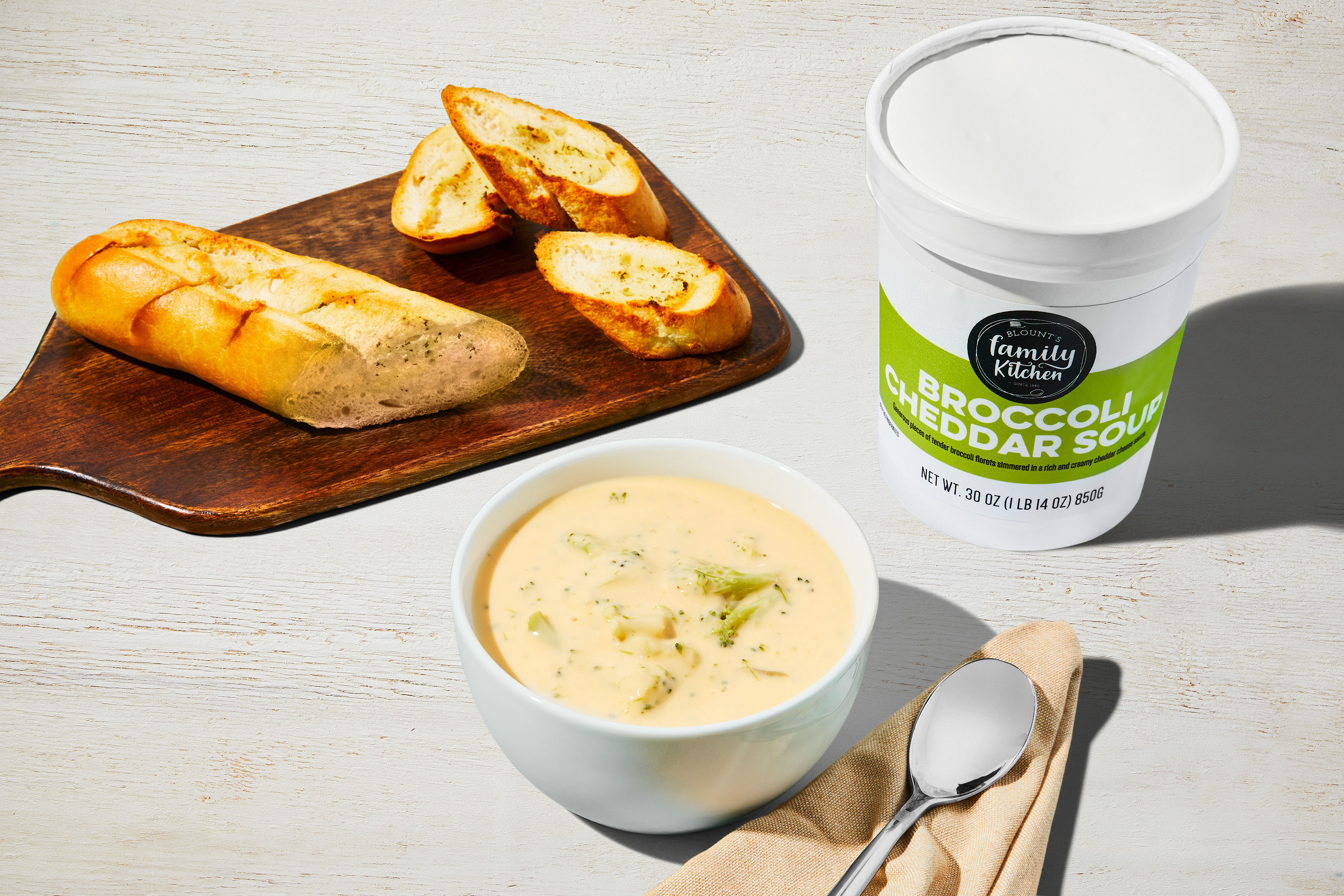 Broccoli Cheddar Soup & Garlic Bread Recipe | HelloFresh