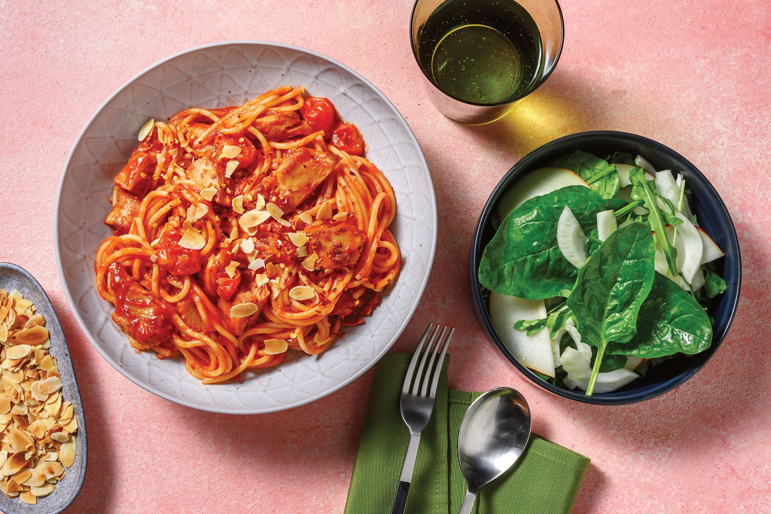 Plant-Based Chick’n & Chilli Tomato Spaghetti Recipe | HelloFresh