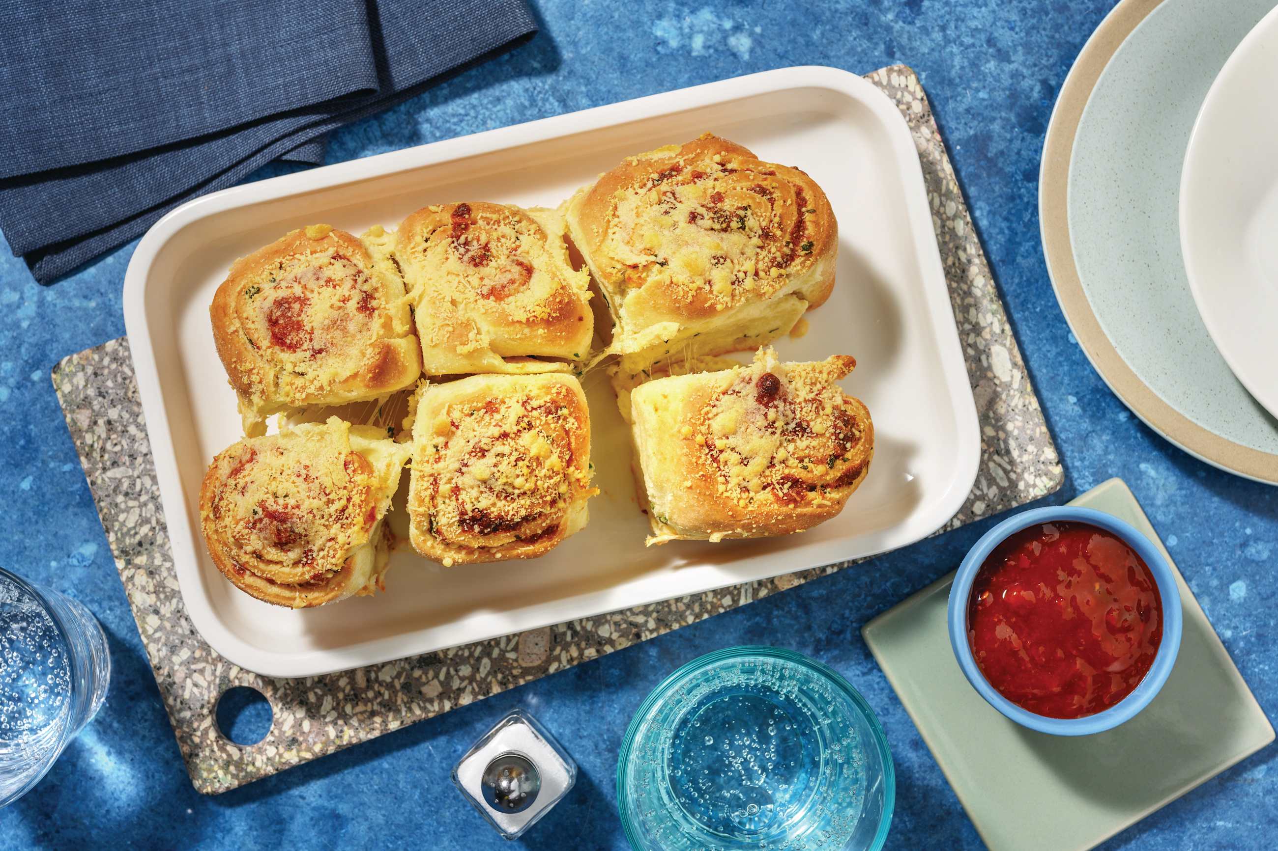 Cheesy Garlic Pull-Apart Scrolls Recipe | HelloFresh