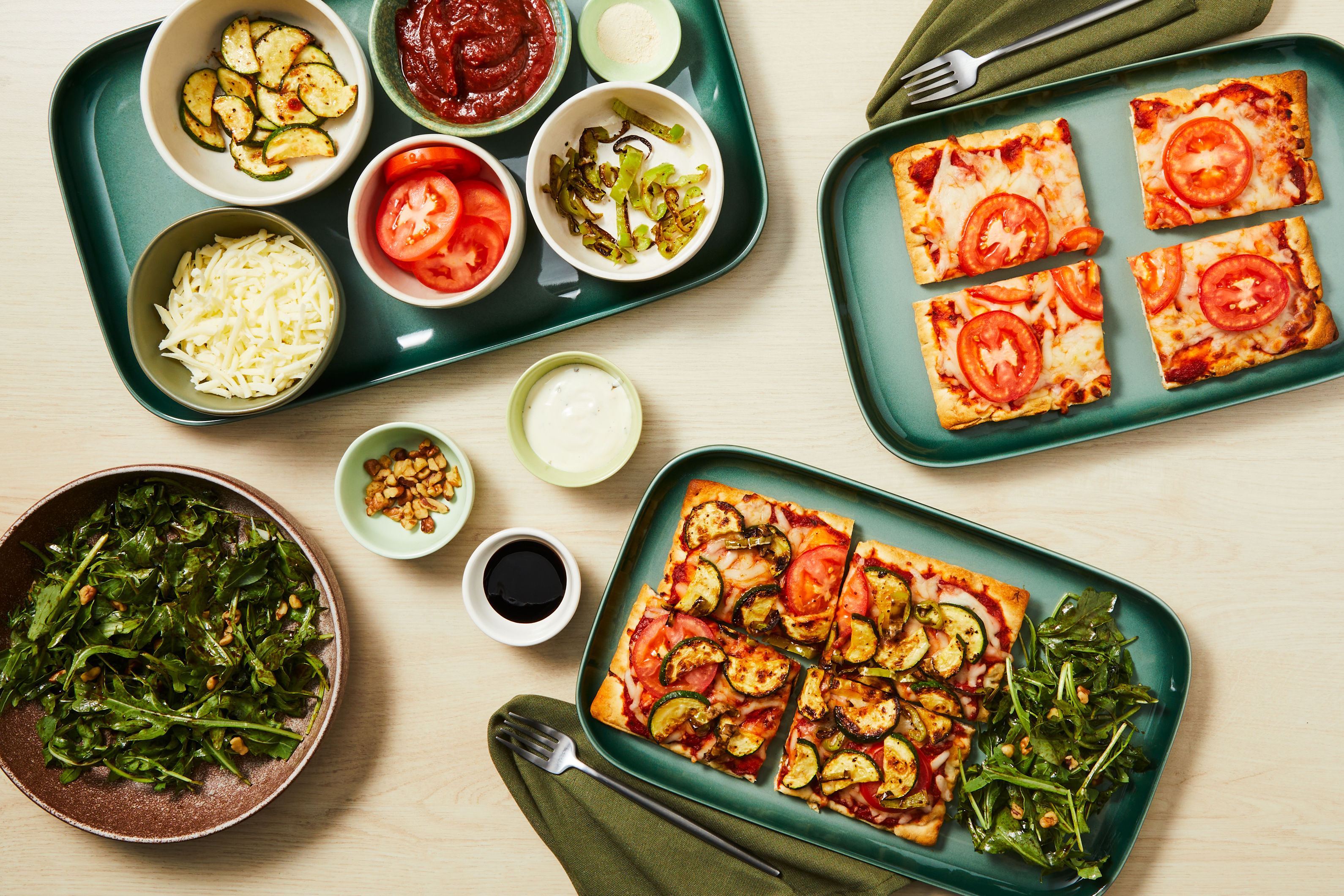 Italian Veggie Flatbread Pizza Bar Recipe | HelloFresh