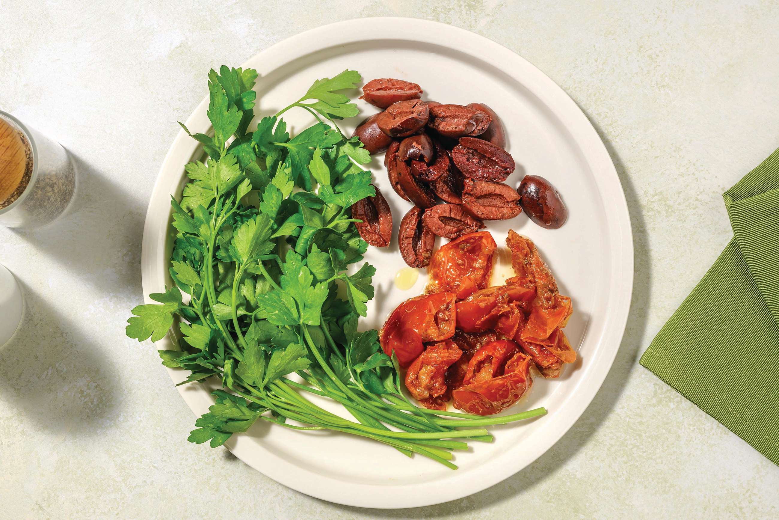 Semi-Dried Tomato, Kalamata Olives & Parsley Recipe | HelloFresh
