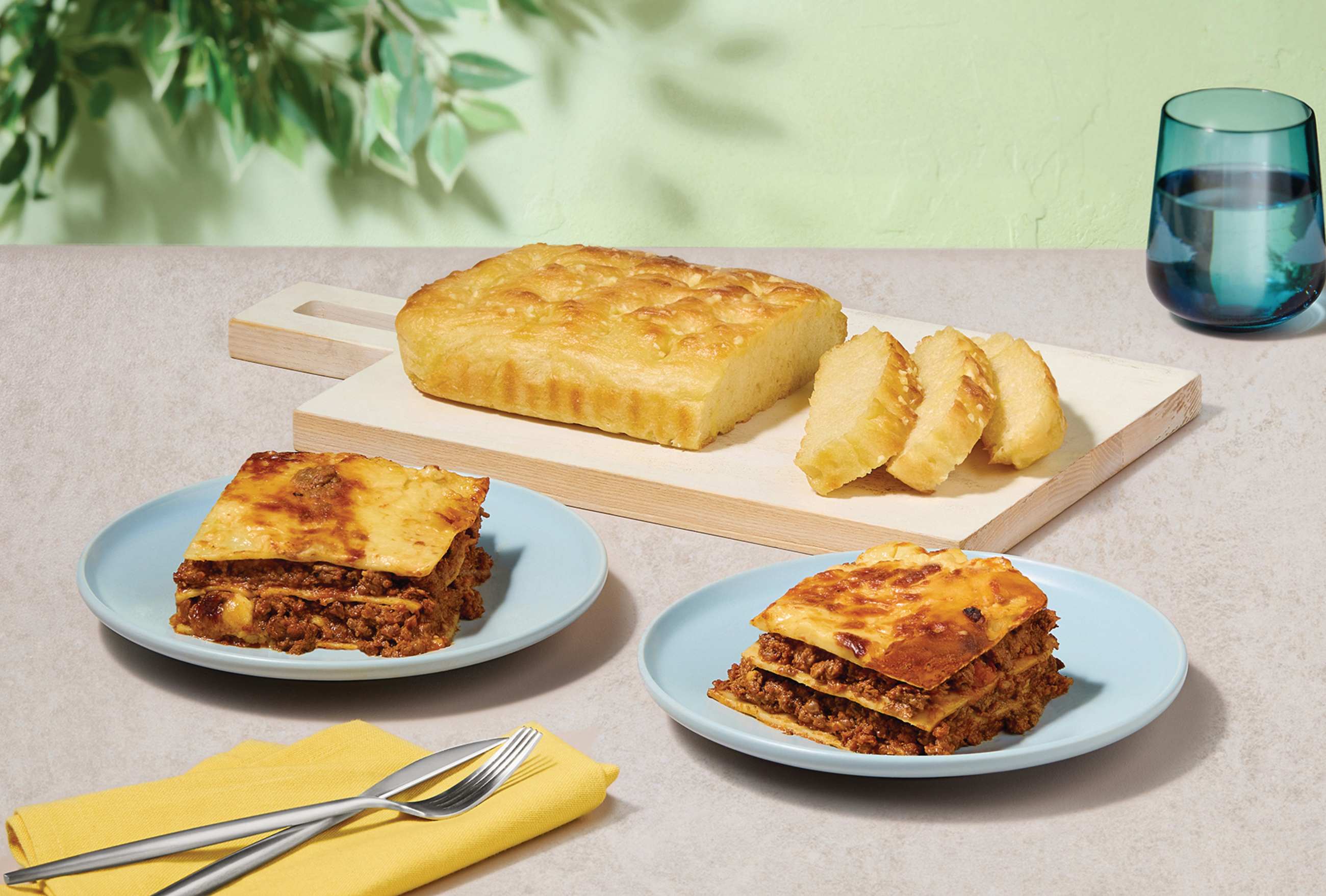 Beef Lasagne & Garlic Bread Bundle Recipe | HelloFresh