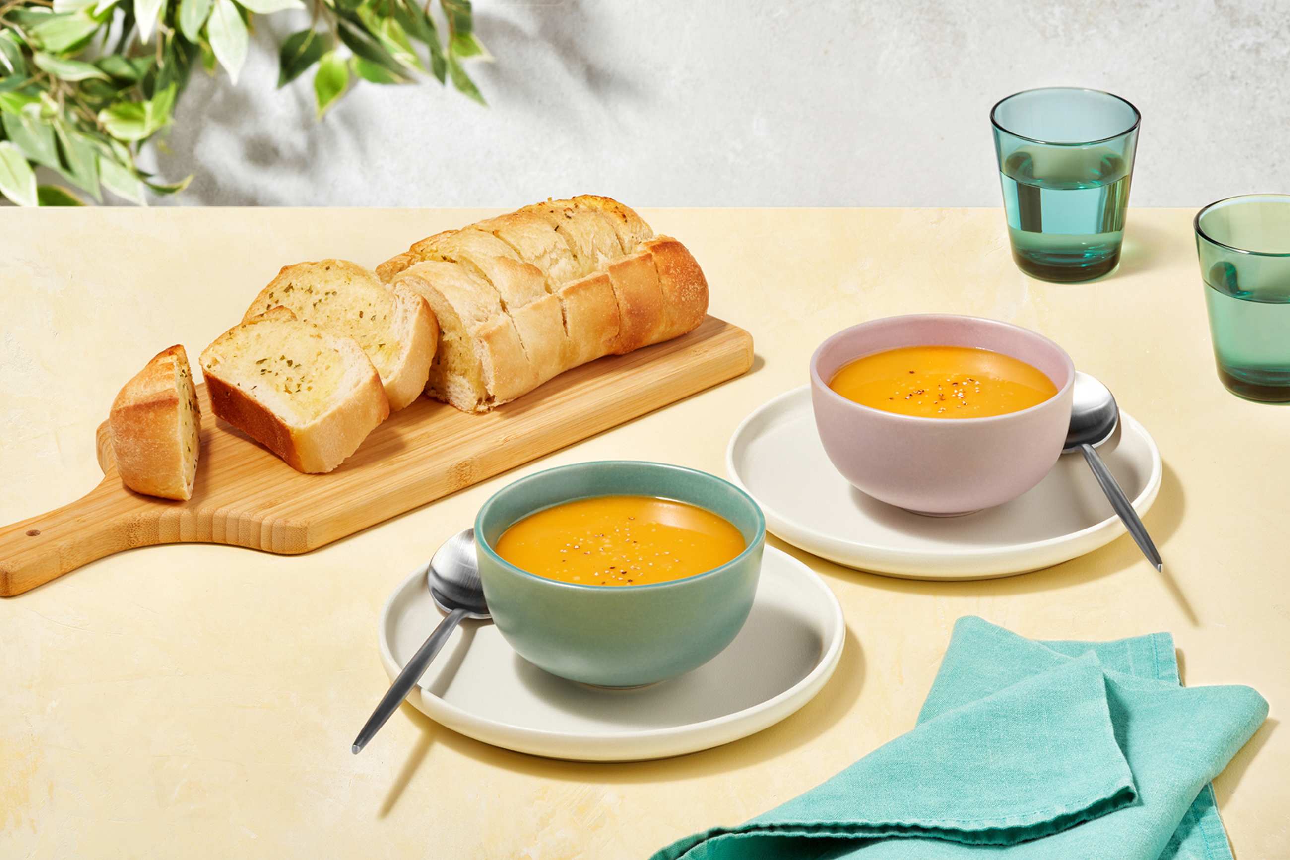 Classic Butternut Soup & Garlic Bread Recipe | HelloFresh
