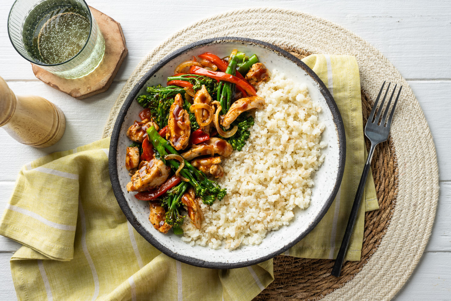 Chinese groenten met kippendijreepjes Recept | HelloFresh