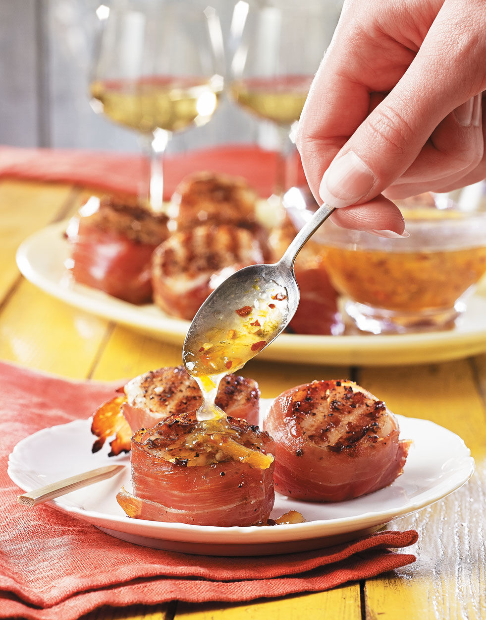 Prosciutto-Wrapped Scallops Recipe | HelloFresh
