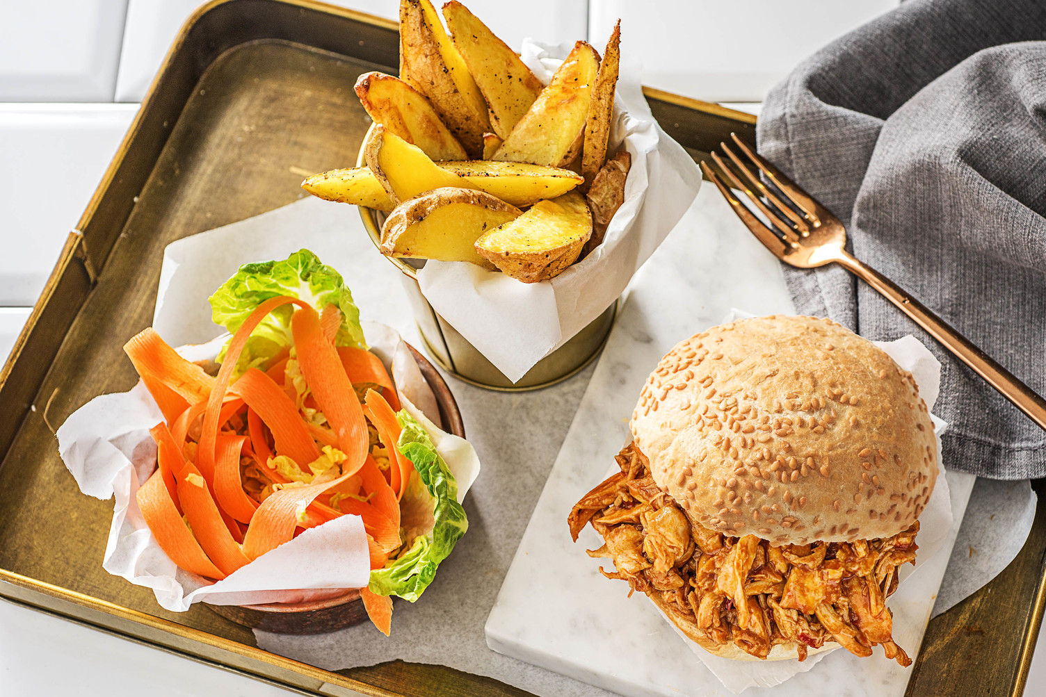 Pulled Chicken Burgers Q3 Recipe | HelloFresh