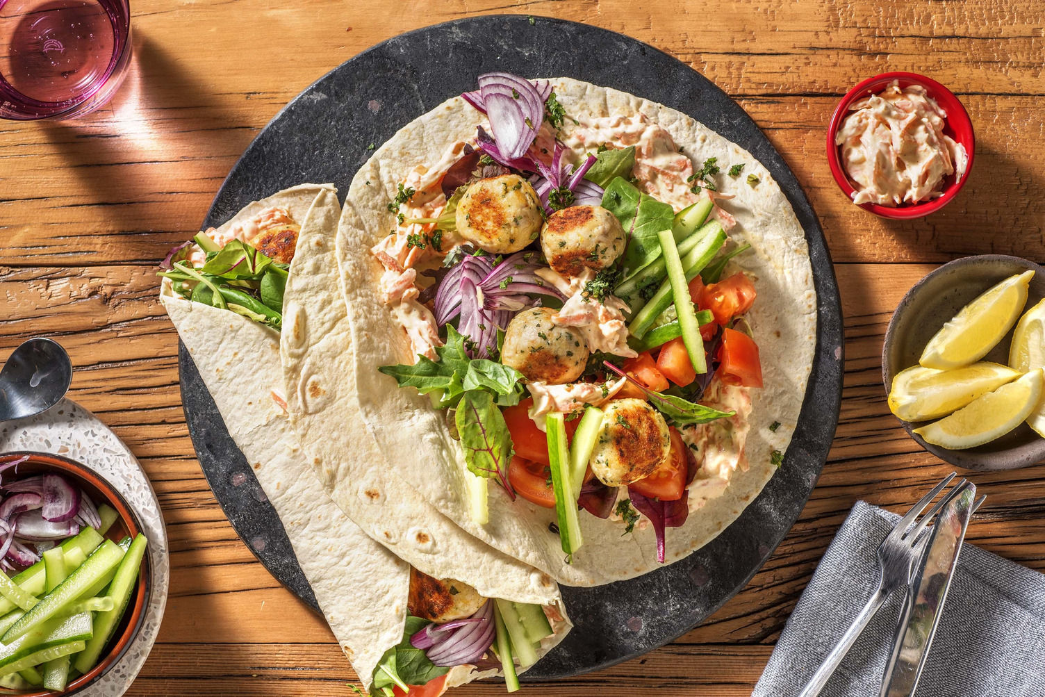 Grekisk-inspirerade wraps | HelloFresh