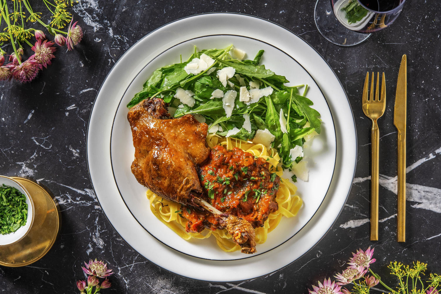 Ragù van gekonfijte kippendij Recept | HelloFresh