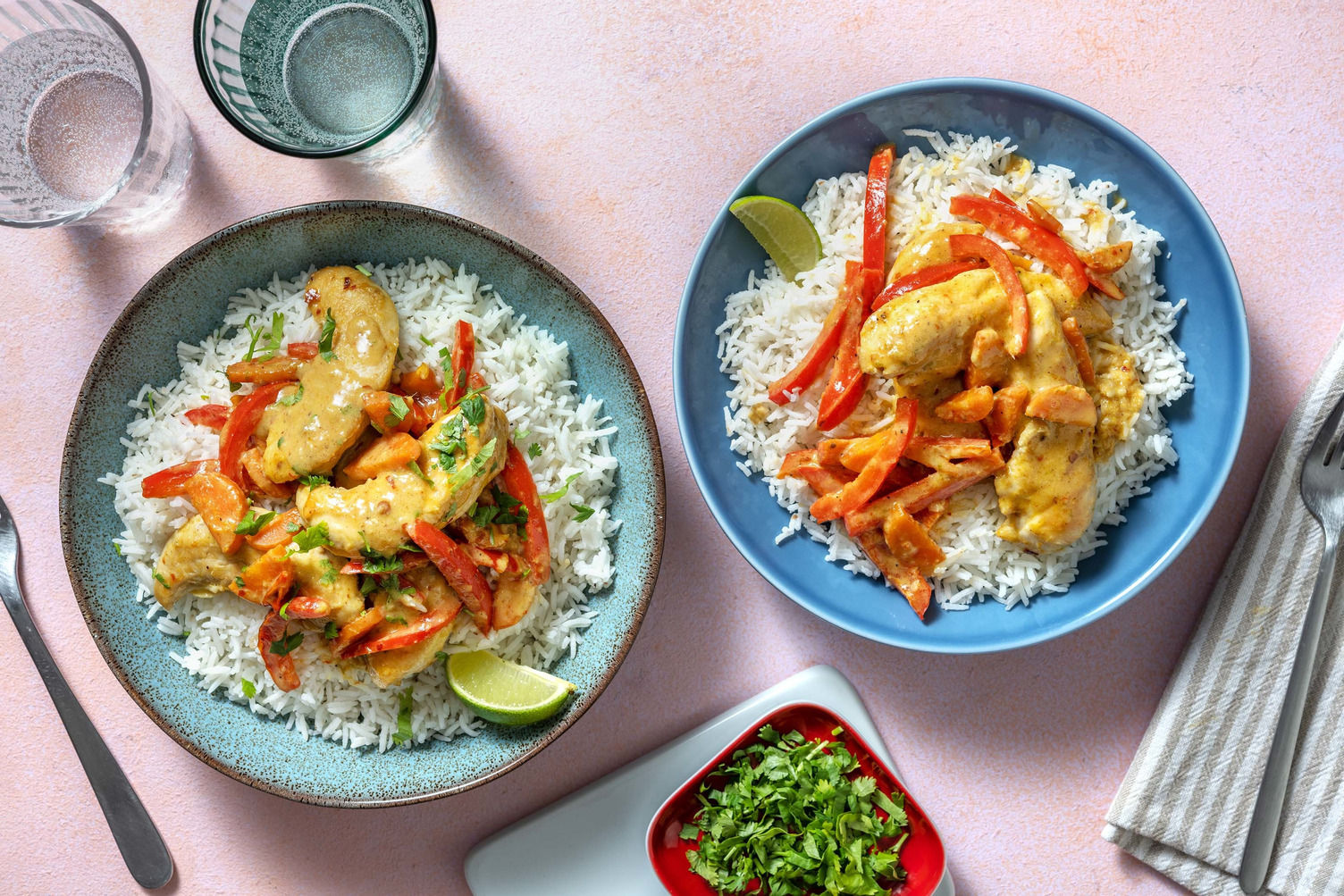 Gul kycklingcurry och jasminris Recept | HelloFresh