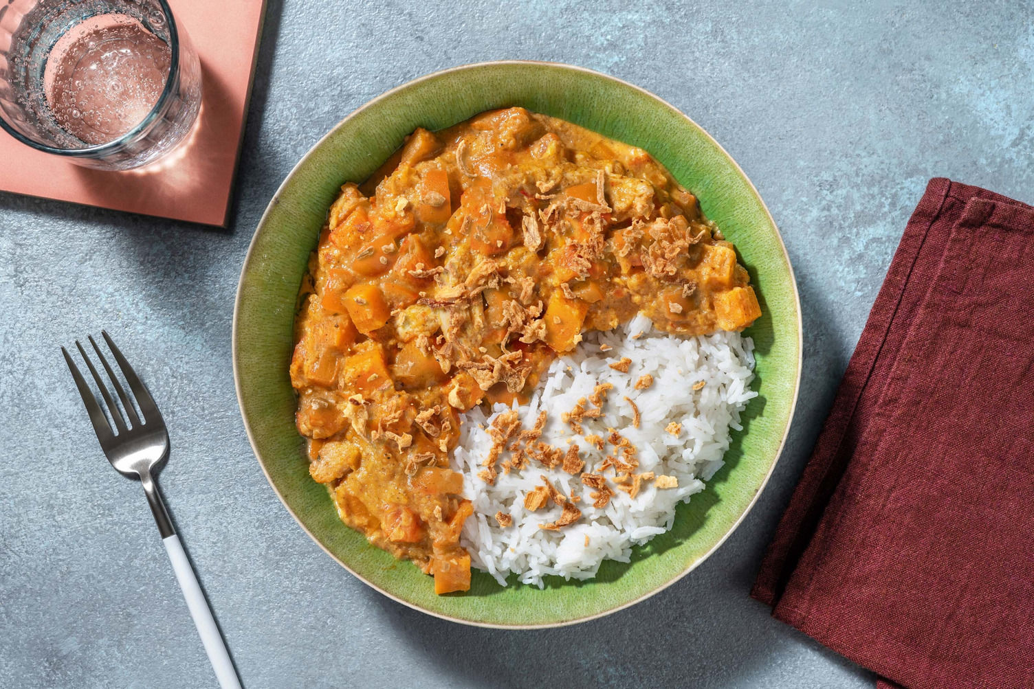 Oost-Afrikaanse curry met kippendij Recept | HelloFresh