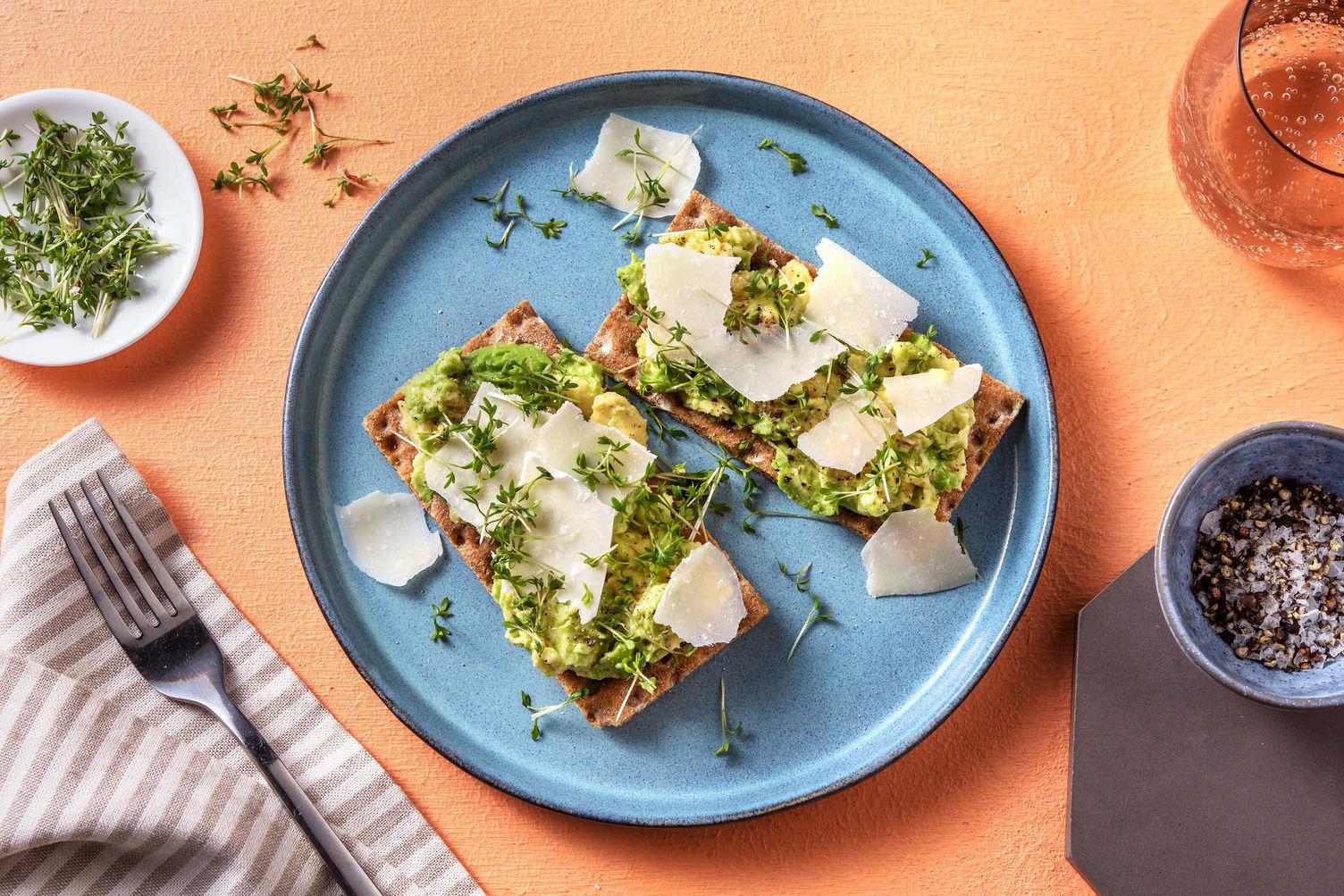 Box 2: Meergranencrackers met avocado Recept | HelloFresh