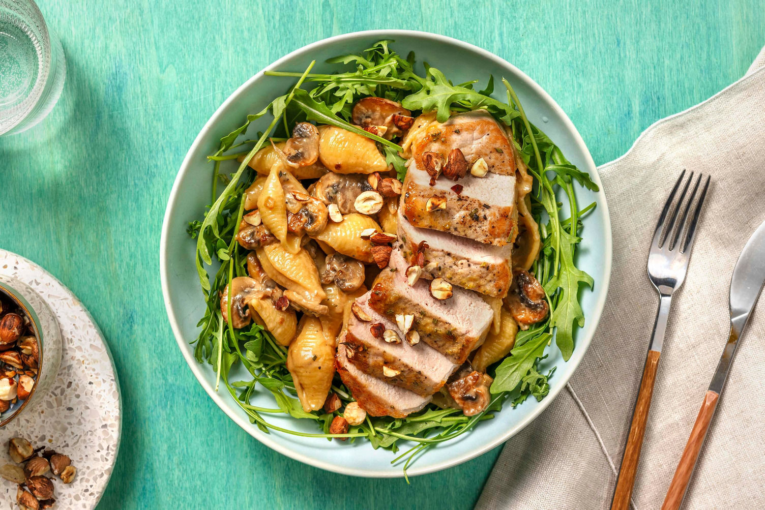 Varkensoester met romige paddenstoelensaus Recette | HelloFresh