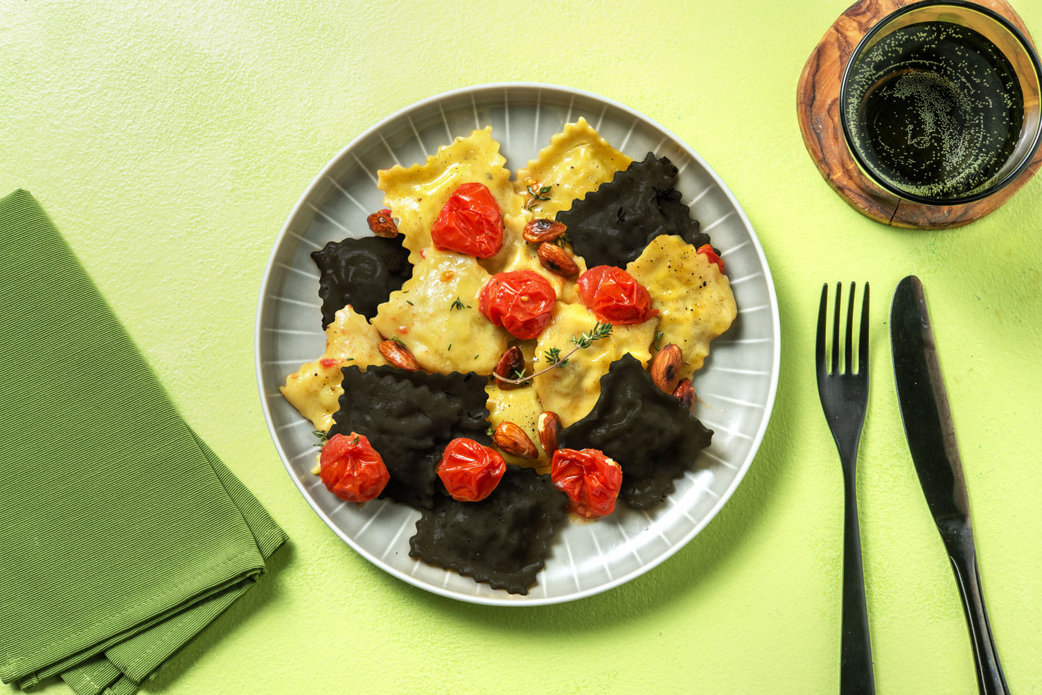 Ravioli bicolore di nasello e ricotta | HelloFresh