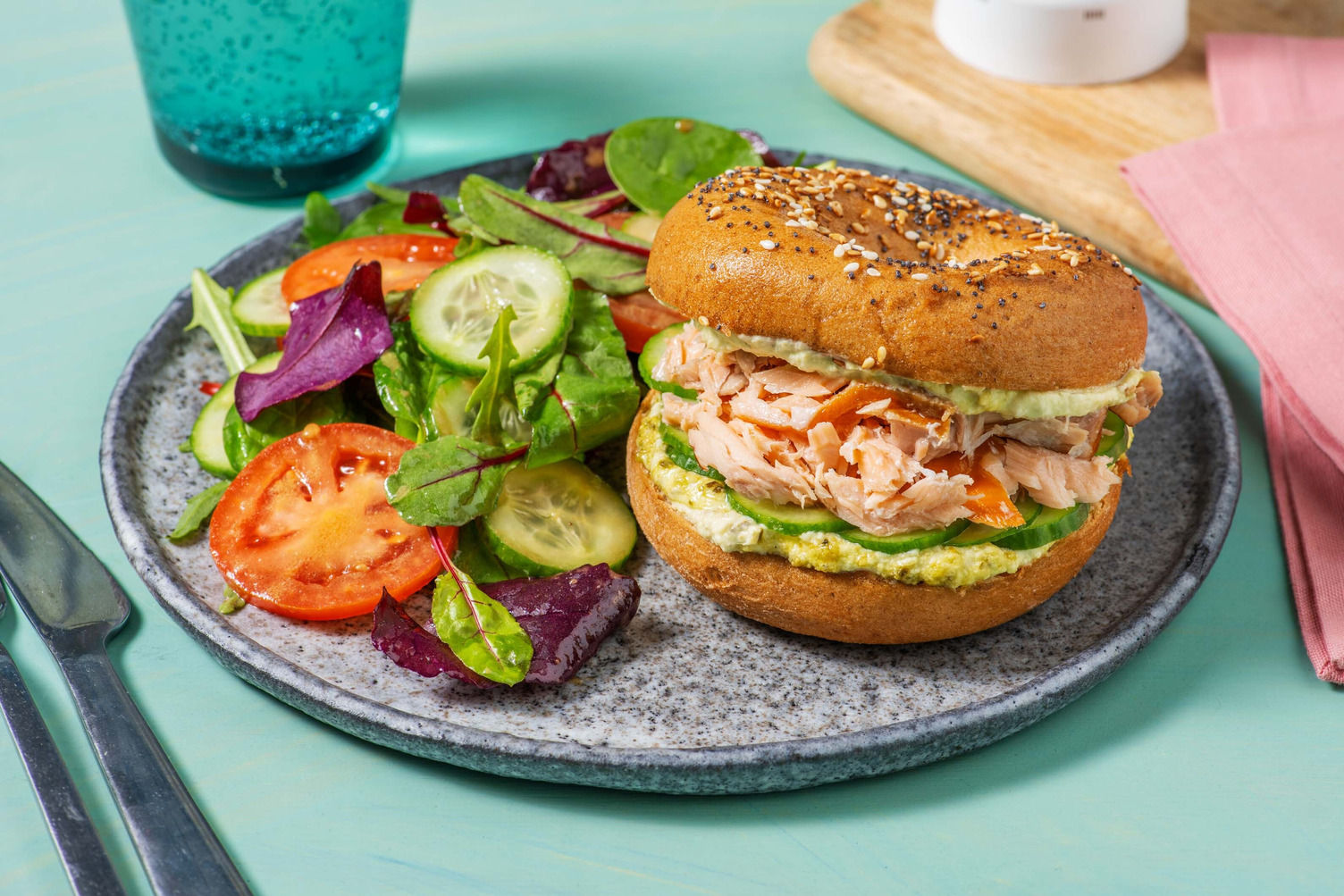 Bagel saumon fumé & basilic Recette | HelloFresh