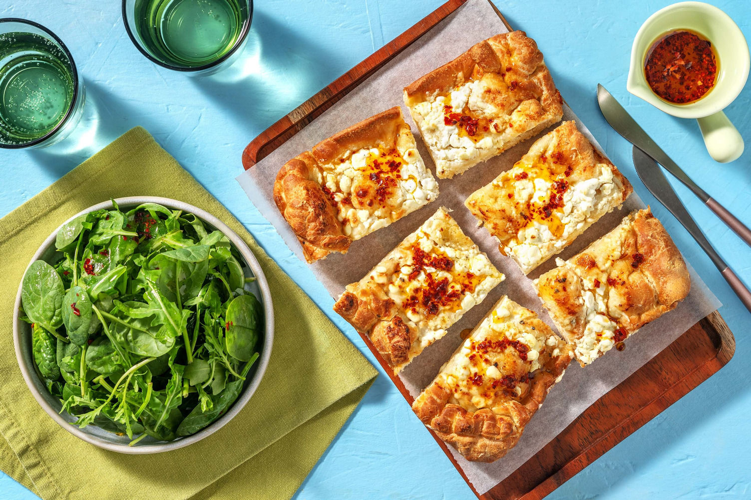 Hot Honey and Ricotta Flatbread Recette | HelloFresh