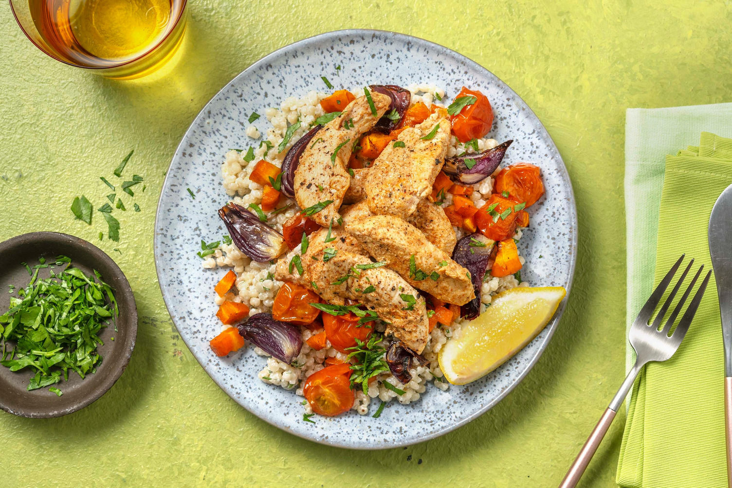 Yoghurtmarinerad kyckling Recept | HelloFresh