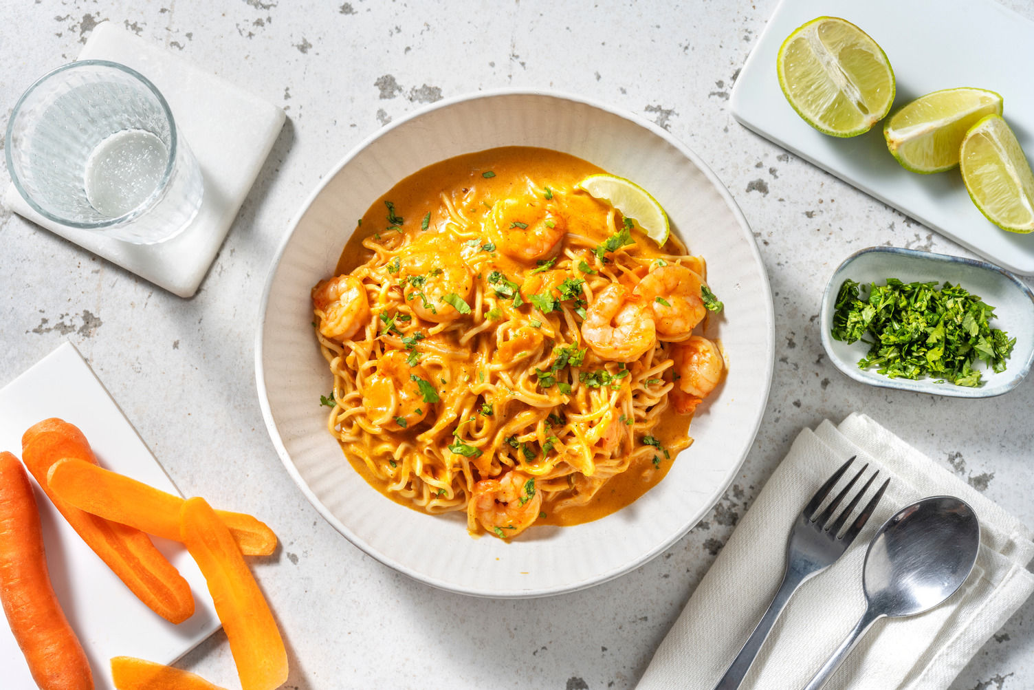 Laksa aux crevettes & curry jaune Recette | HelloFresh