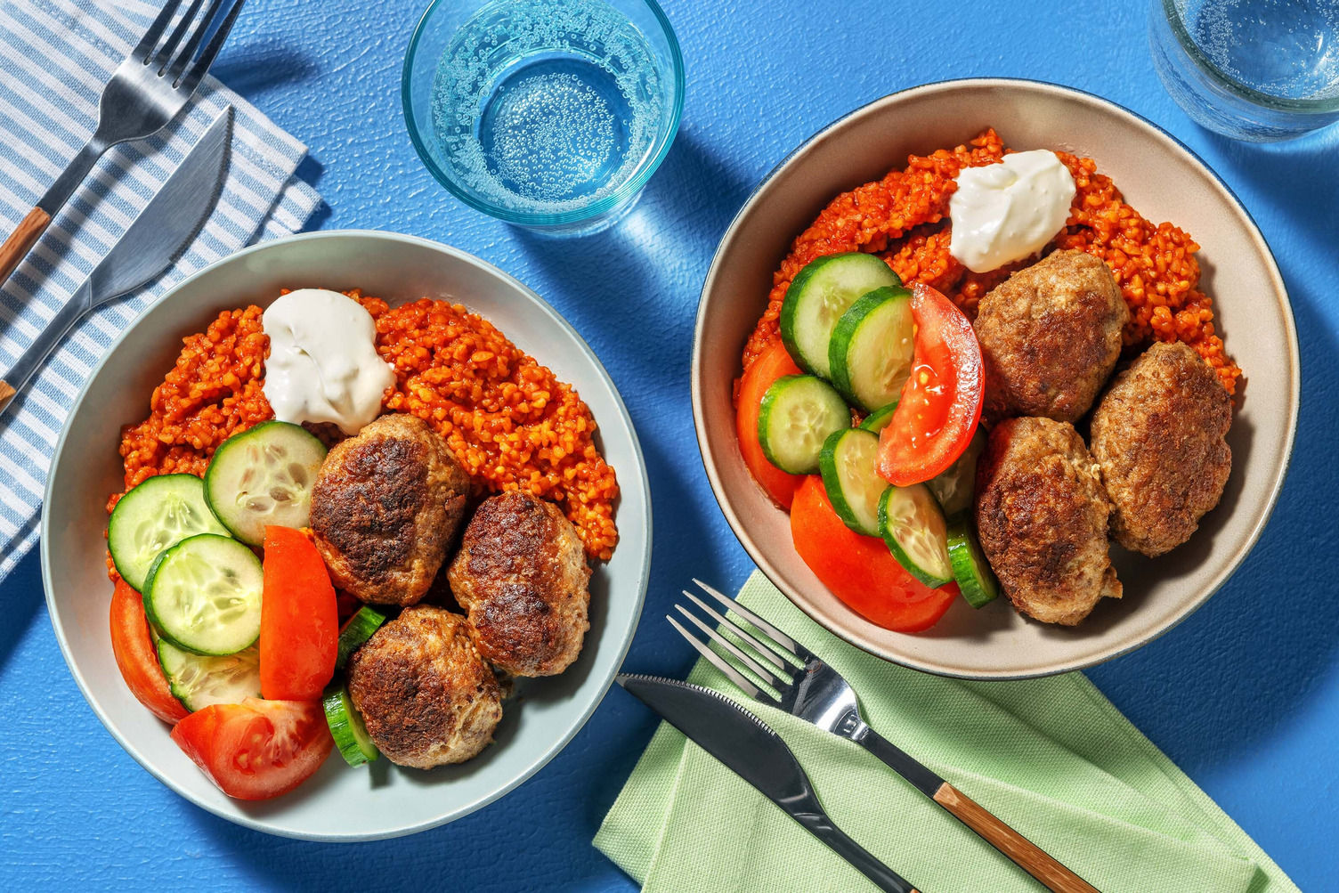 Koftas with whipped Greek white cheese Recept | HelloFresh