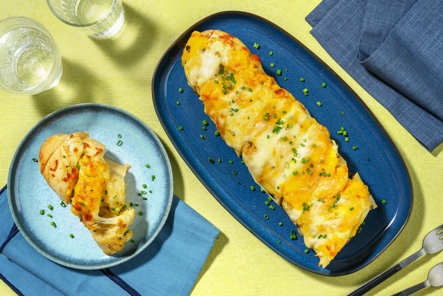 Tear 'n' Share Triple Cheese Garlic Bread Recipe | HelloFresh
