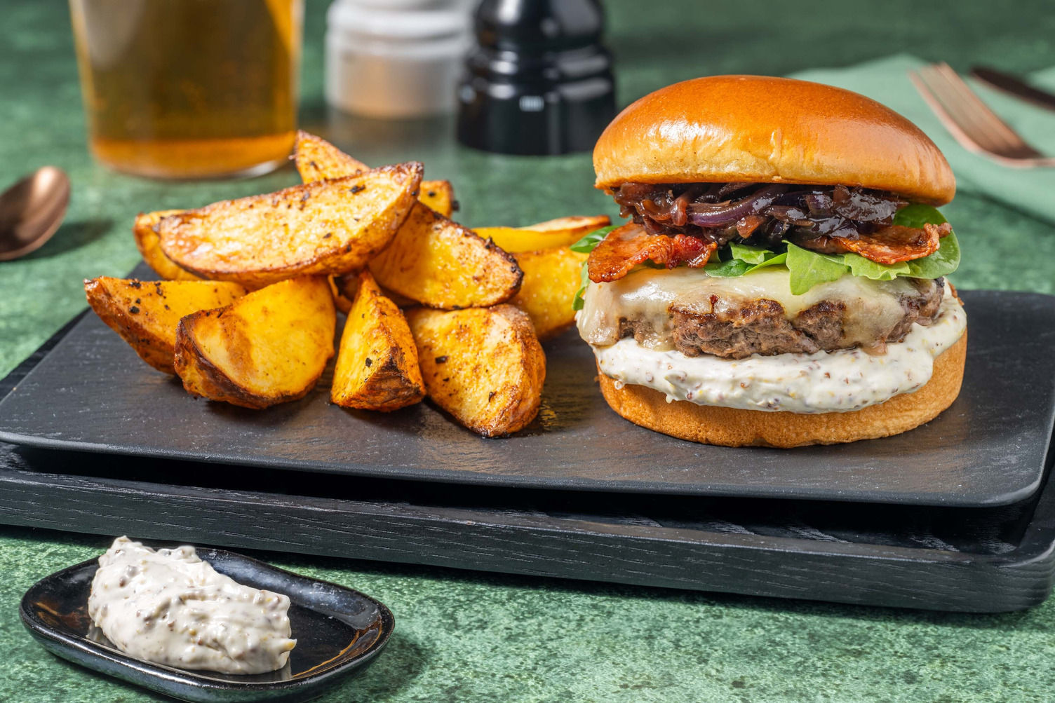 Burgers au fromage, au bison et au bacon Recette | HelloFresh