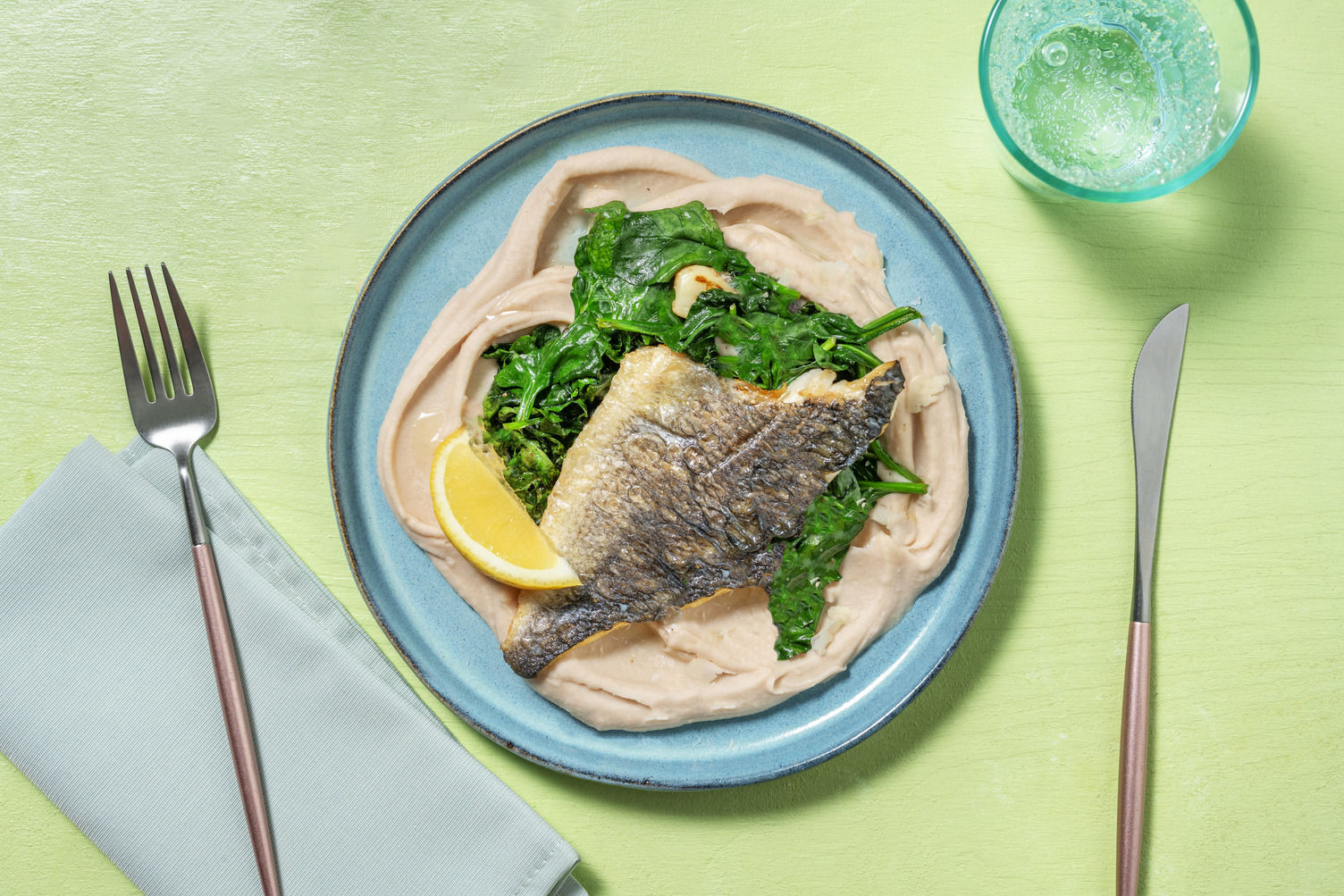 Filetto di orata su crema di cannellini | HelloFresh