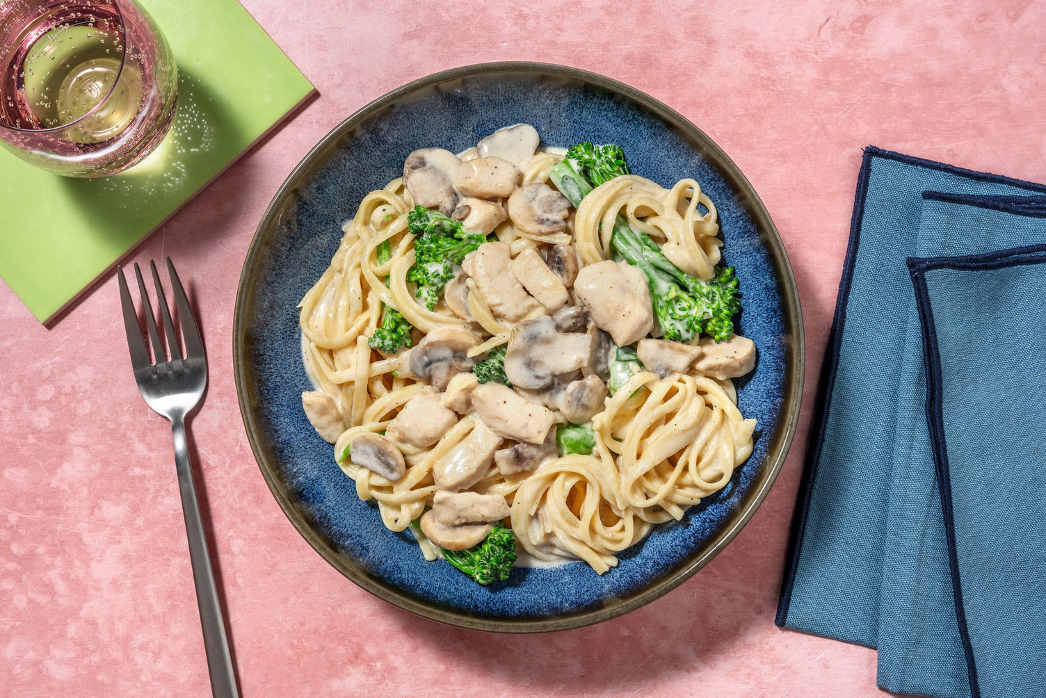 Presto Chicken and Mushroom Linguine Recipe | HelloFresh