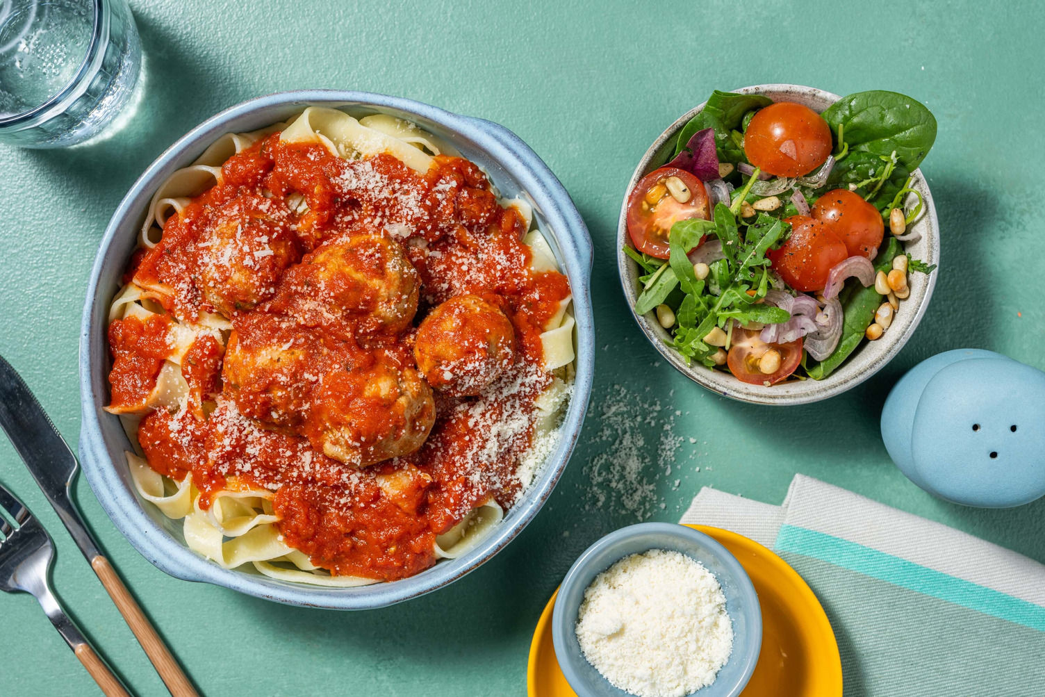 Classic meatballs in tomato sauce | HelloFresh