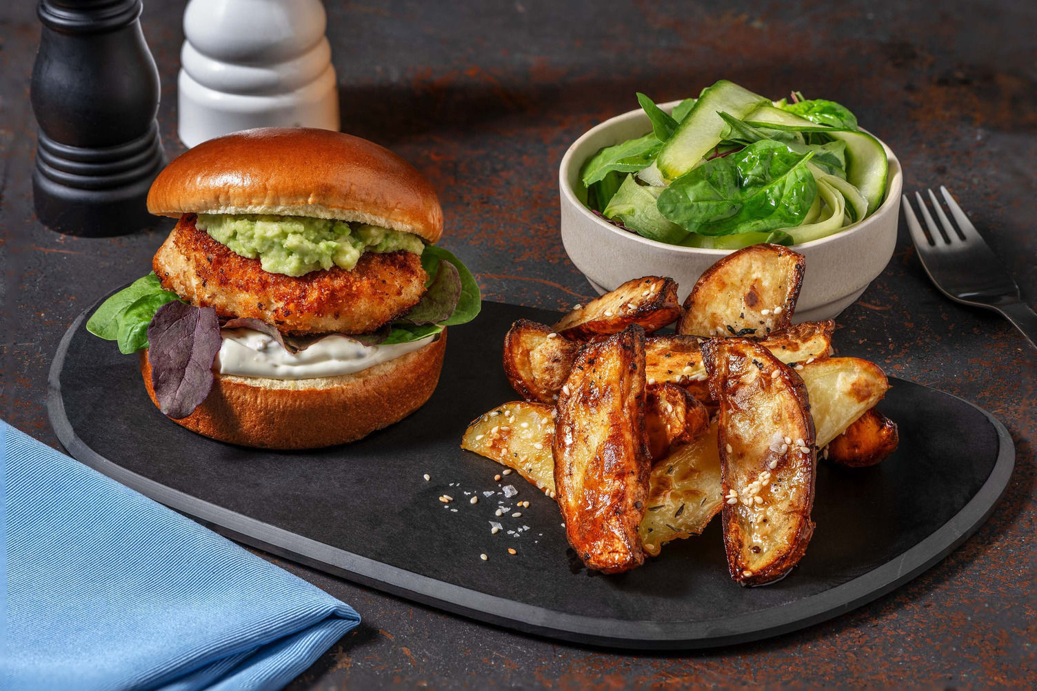Le Crousti-Fondant : Burger poulet & avocat Recette | HelloFresh