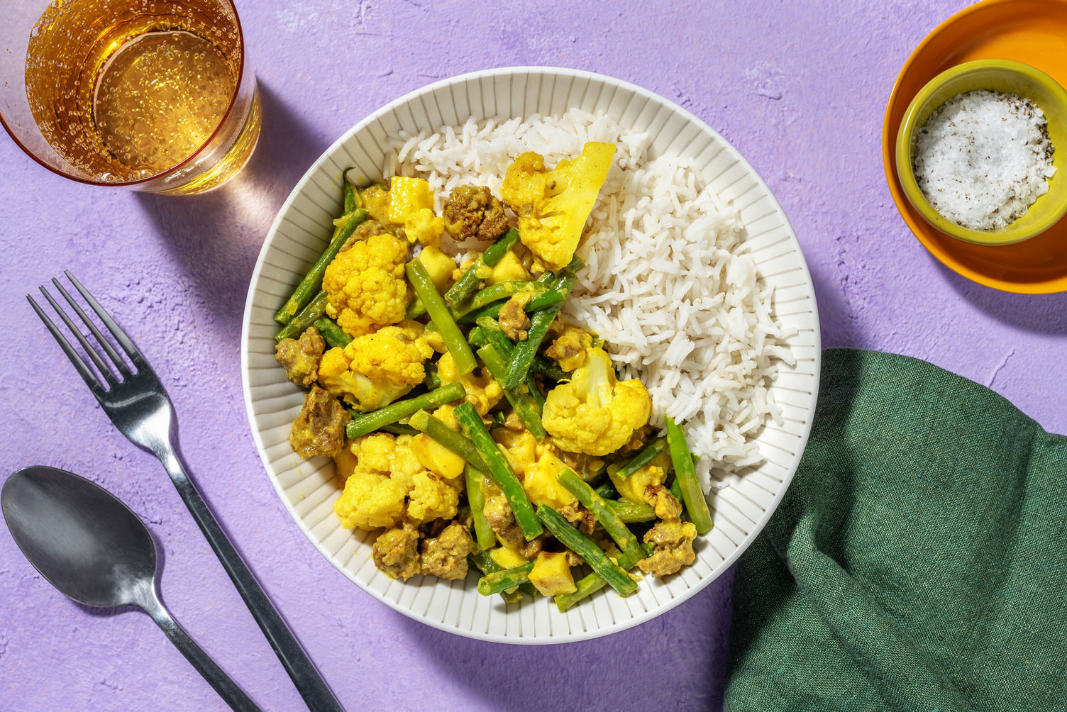 Kruidige bobotie van rundergehakt en boontjes Recept | HelloFresh